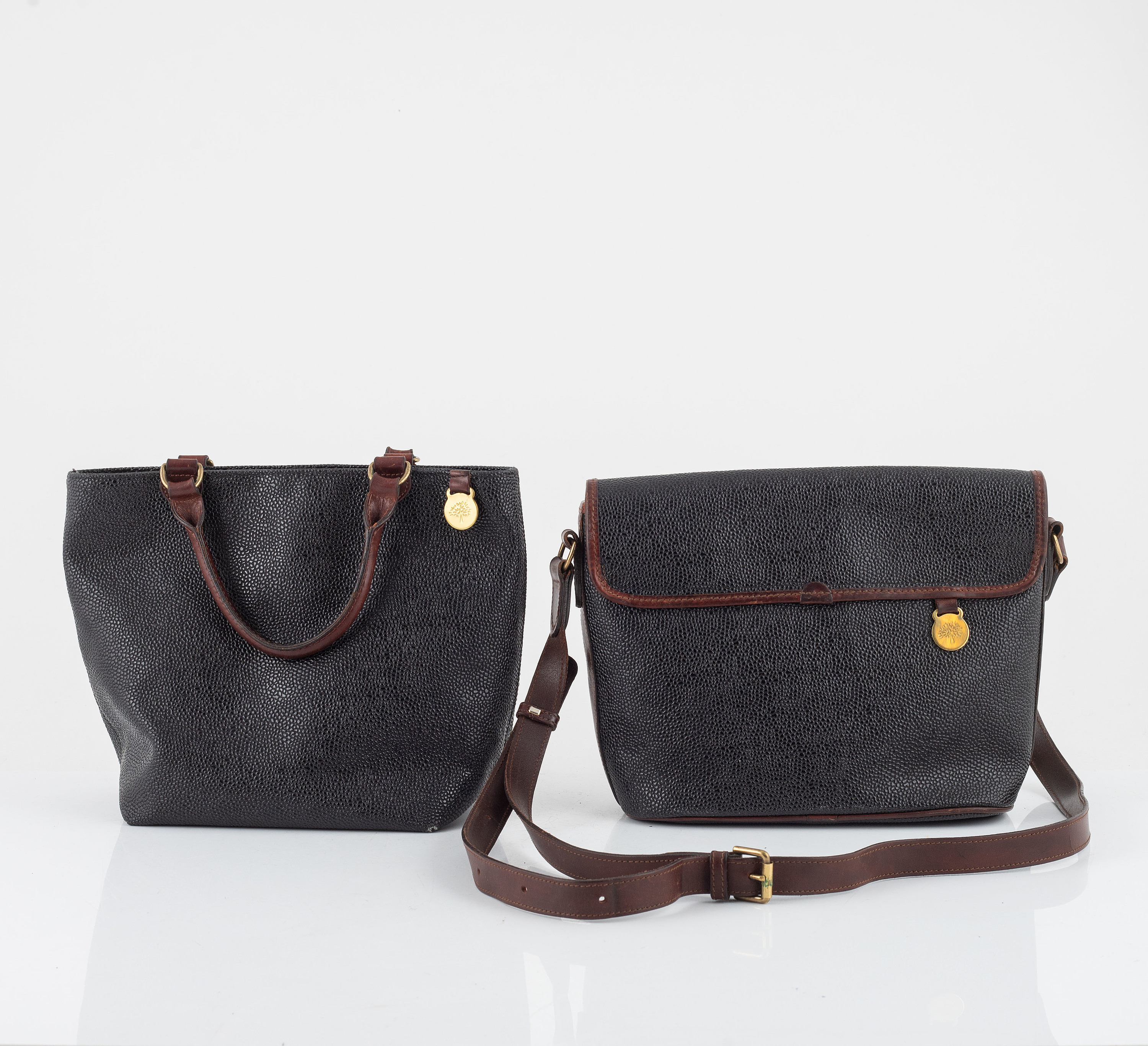Mulberry, two Scotch Grain handbags. - Bukowskis