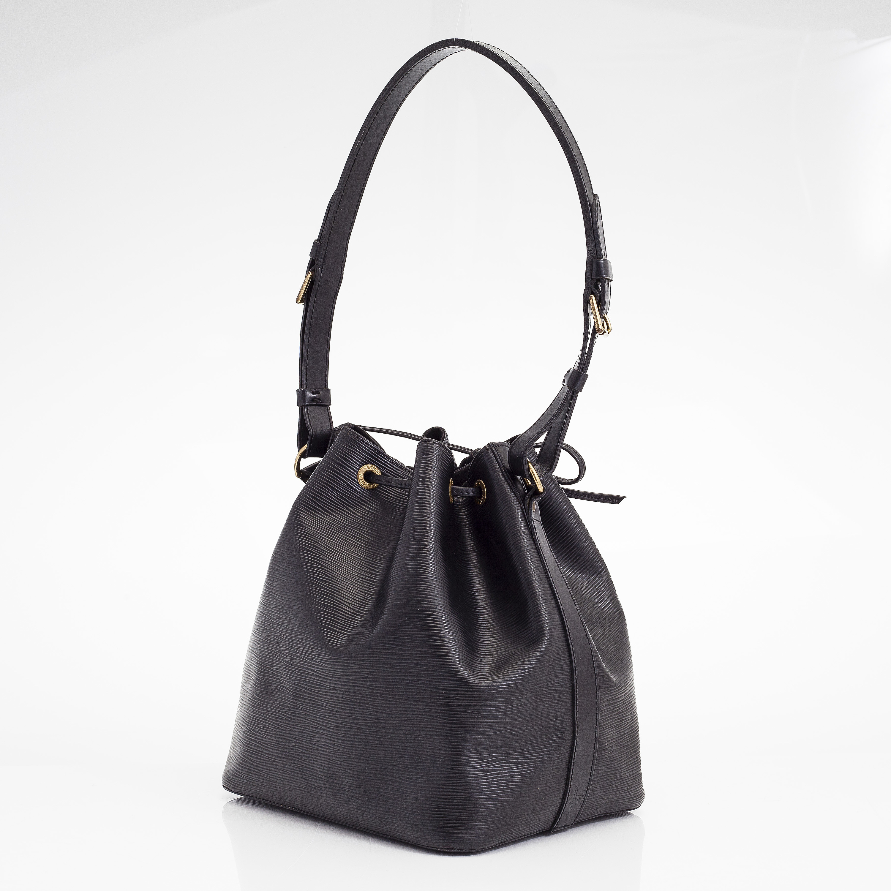 Louis Vuitton, "Epi Petit Noé", väska. - Bukowskis