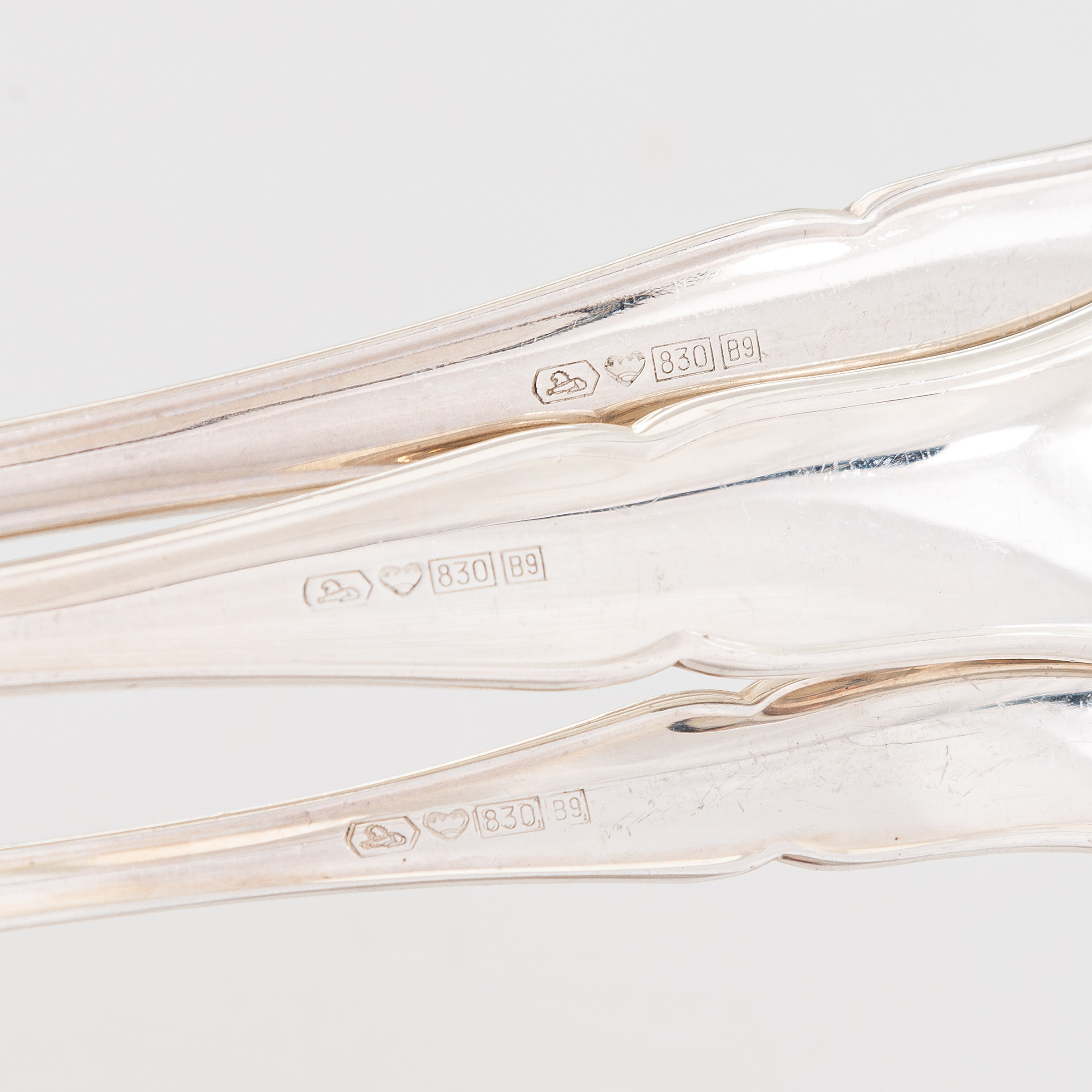 Bestickuppsättning, 40 dlr, silver, "Chippendale", Kultakeskus ...