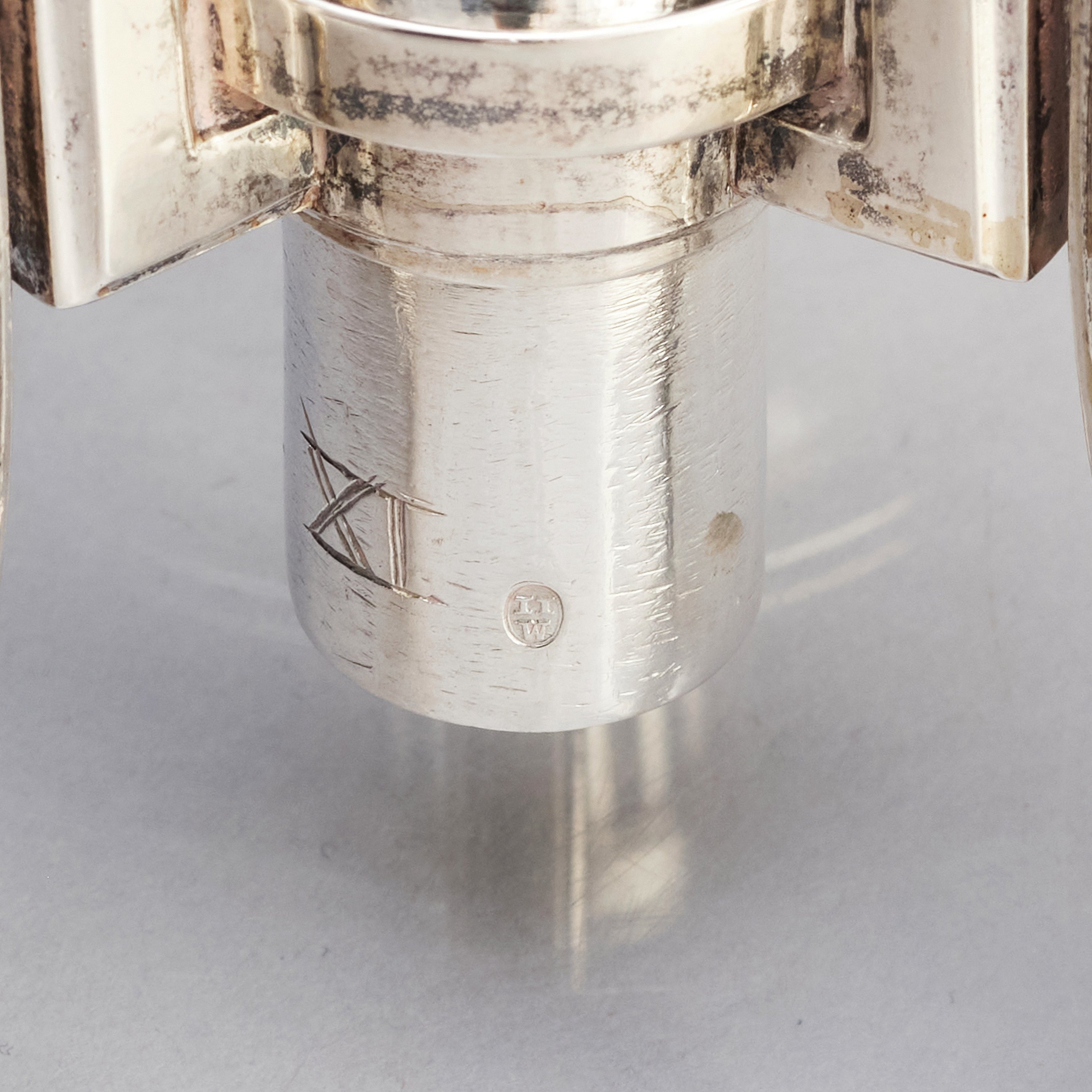 Kungliga kandelabrar, ett par, för tre ljus, silver, Österrike, lgnaz ...