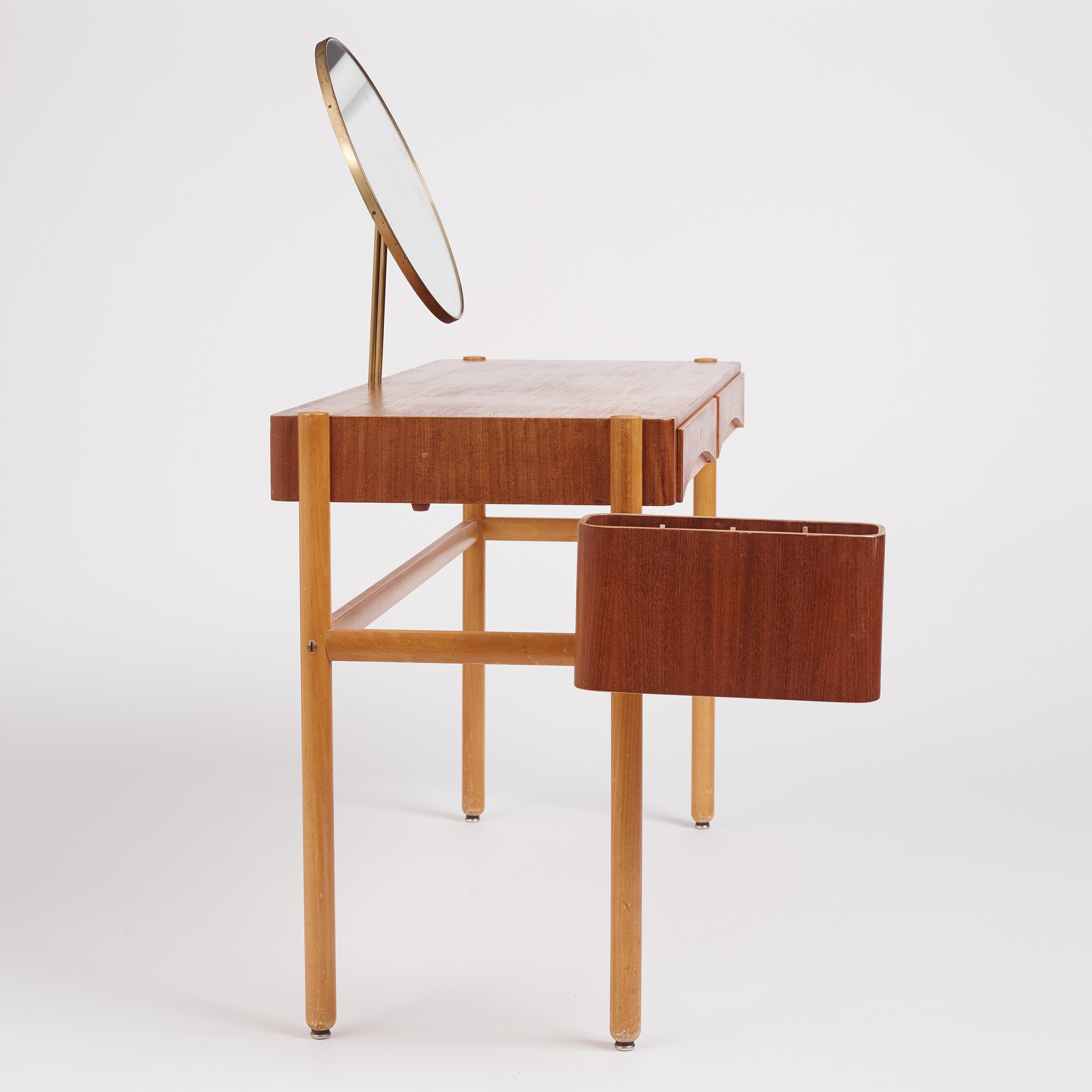 Bertil Fridhagen, a dressing table, model "3-127, from the Ligrett ...