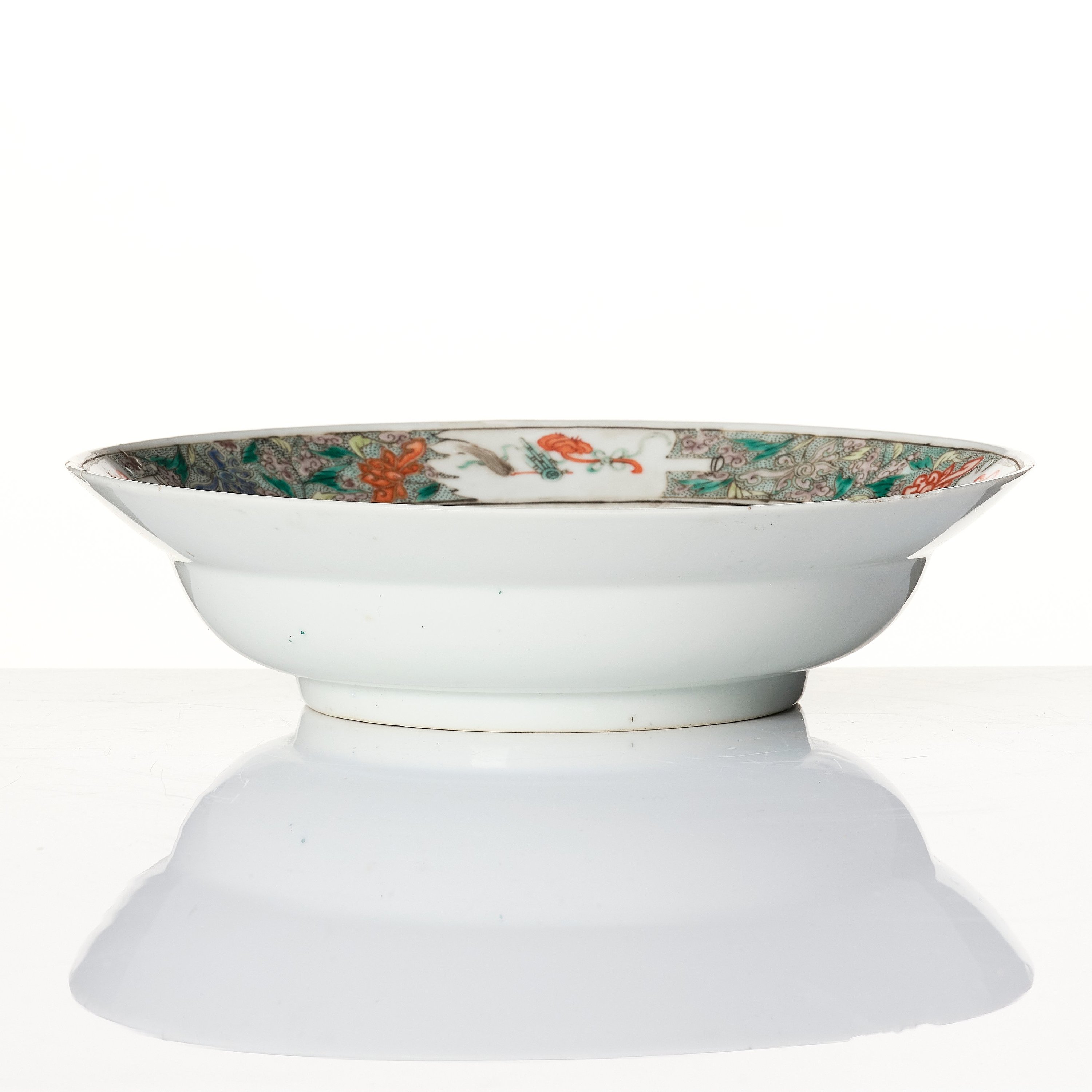 A famille verte 'lady & boys' dish, Qing dynasty, Kangxi (1662-1722 ...