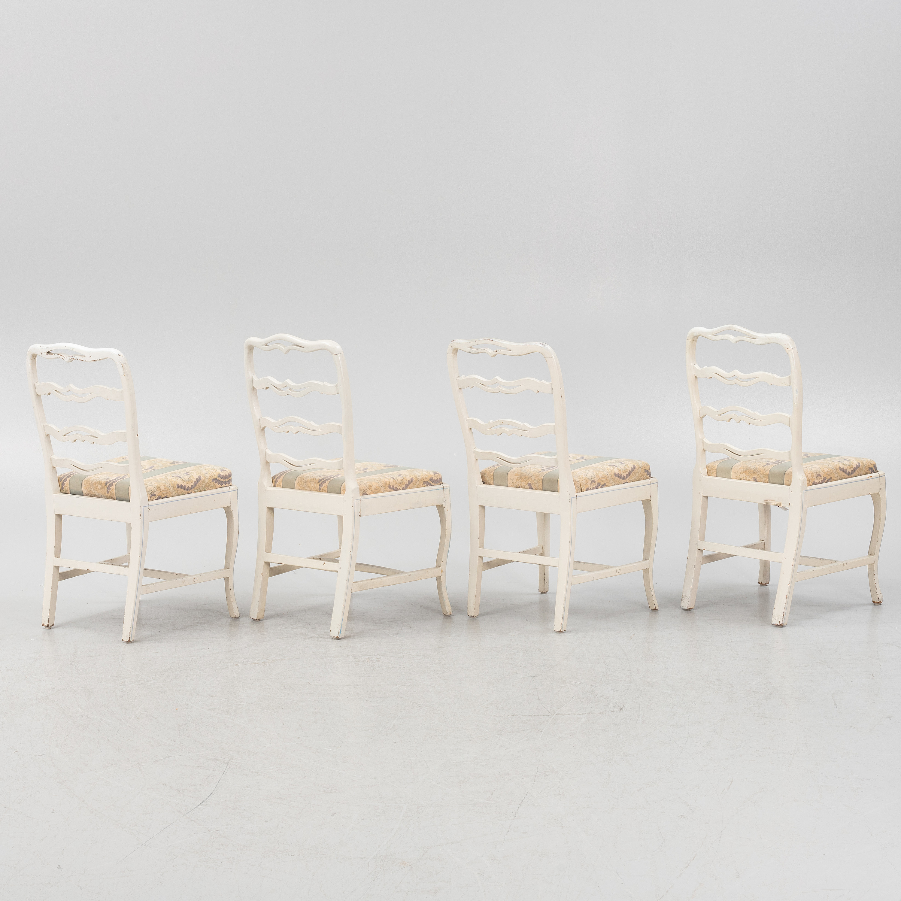 Four painted chairs, 18th/19th Century. - Bukowskis