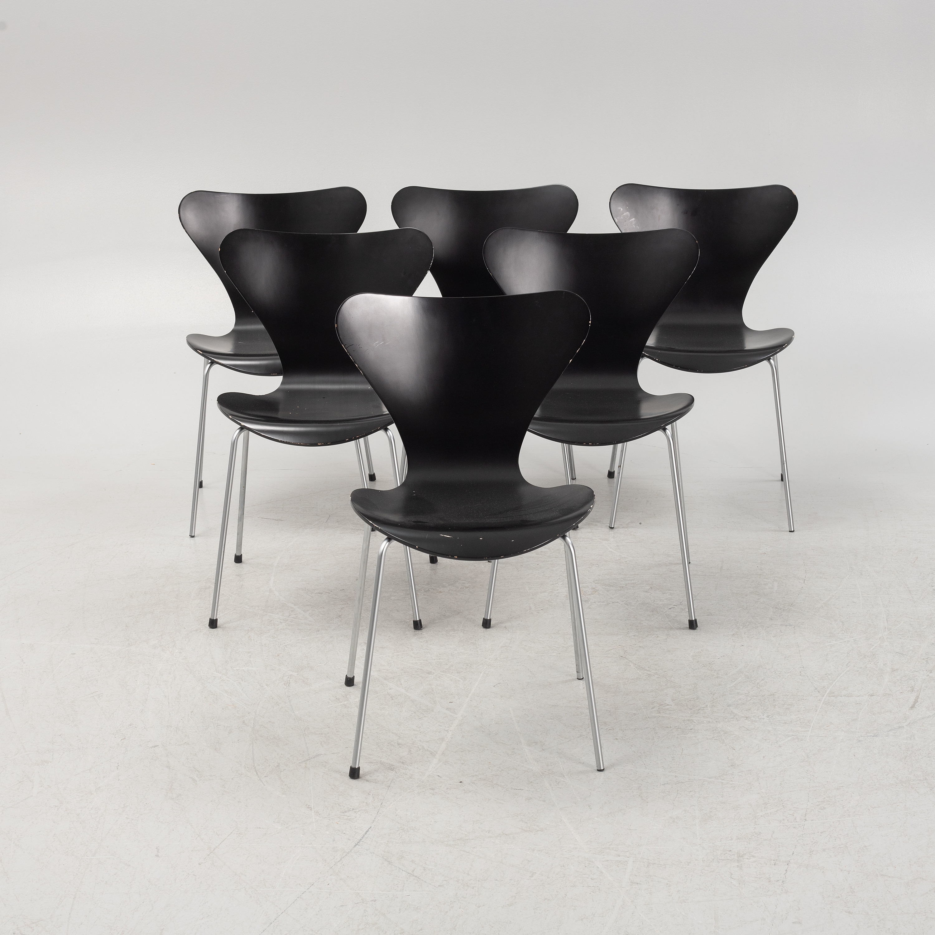 Arne Jacobsen, six 'Series 7' chairs, from Fritz Hansen, Denmark, dated ...