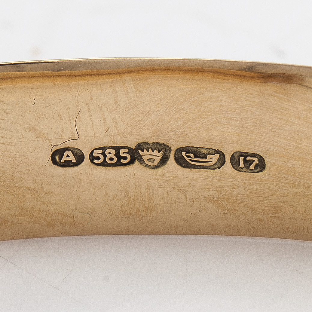A 14K gold bangle, Helsinki 1962. - Bukowskis