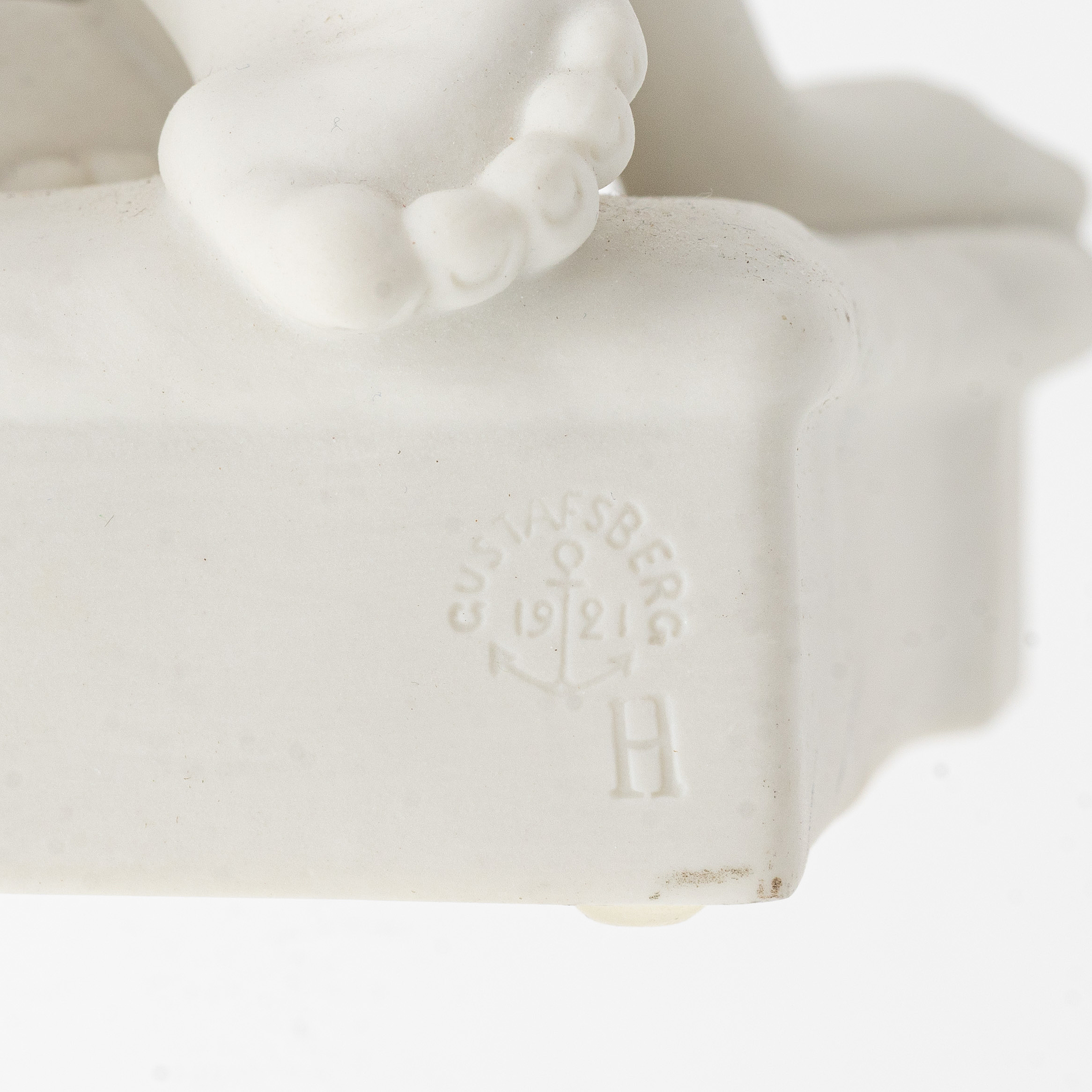 Per Hasselberg, efter, skulptur, parian, "Grodan", Gustavsberg, 1921 ...