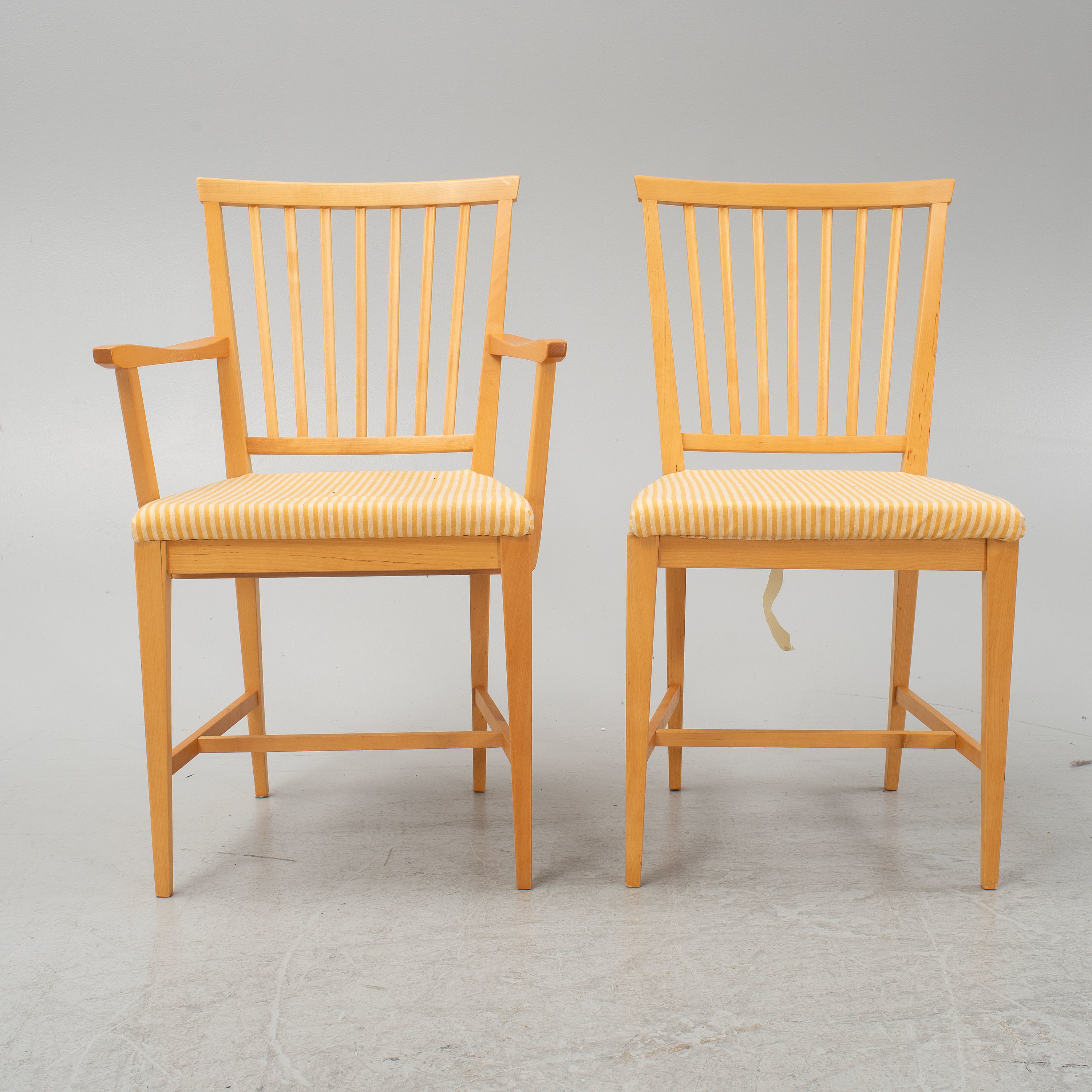 Carl Malmsten, stolar, 12 st "Vardags", samt bord, Stolab. - Bukowskis