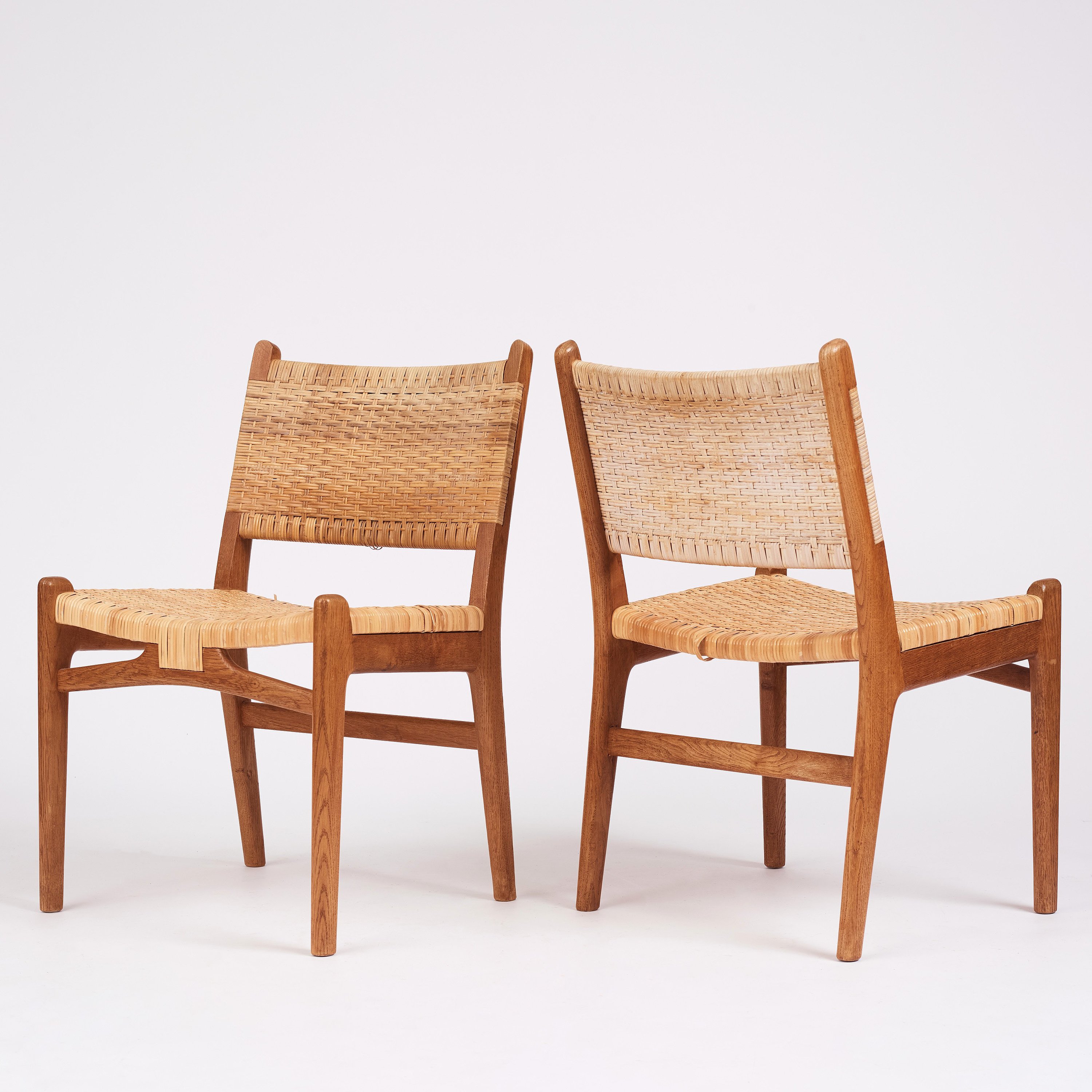 Hans J. Wegner, a set of six 'CH31' chairs, Carl Hansen & Son, Denmark 1950s. - Bukowskis