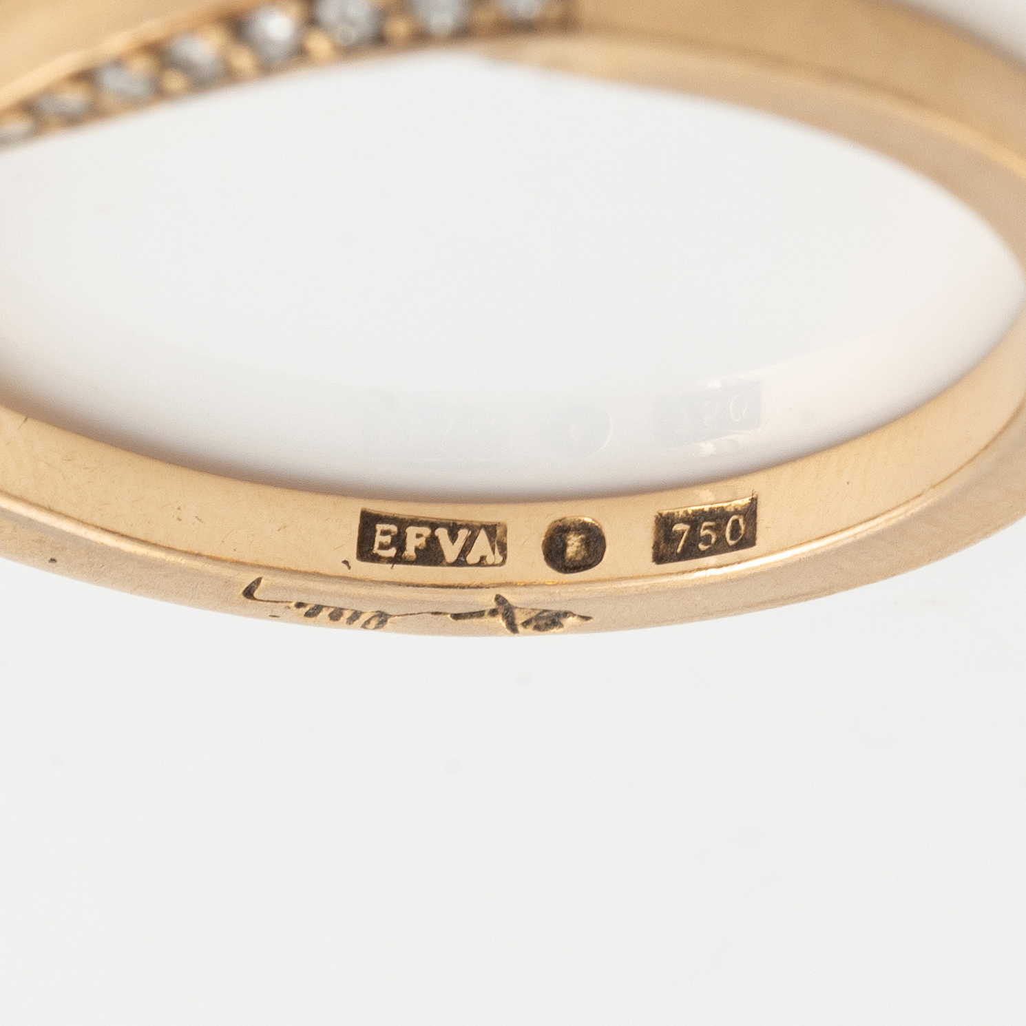 Efva Attling tre ringar. - Bukowskis