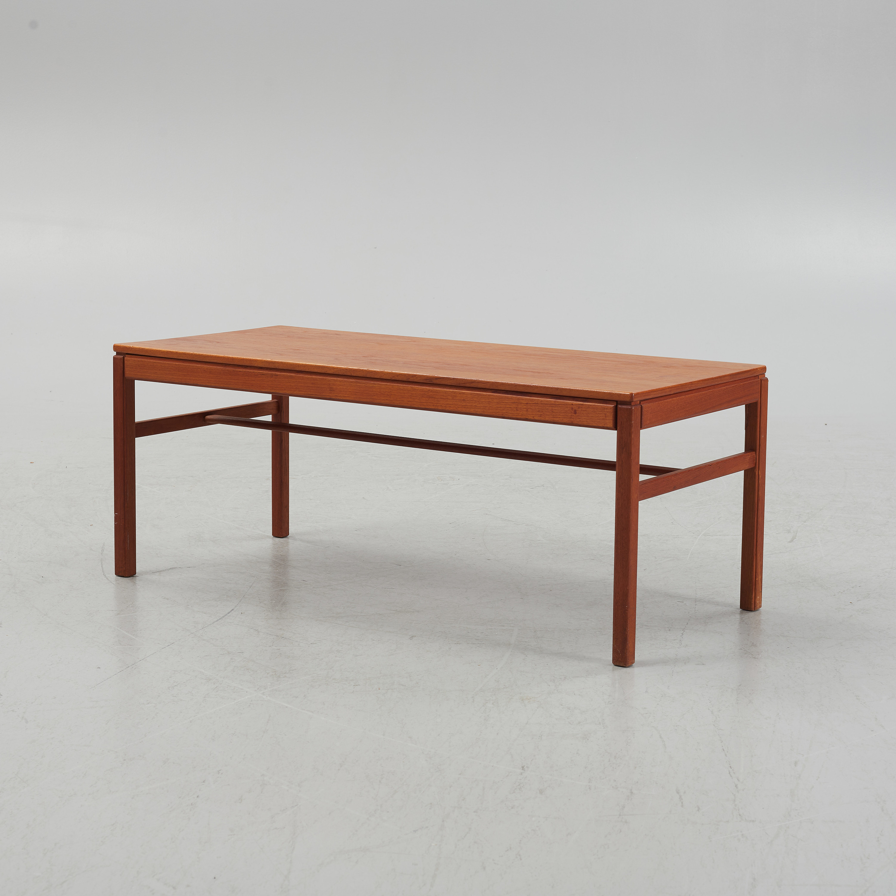 Sven Engström & Gunnar Myrstrand, a teak 'Casino' side table from Tingströms. - Bukowskis