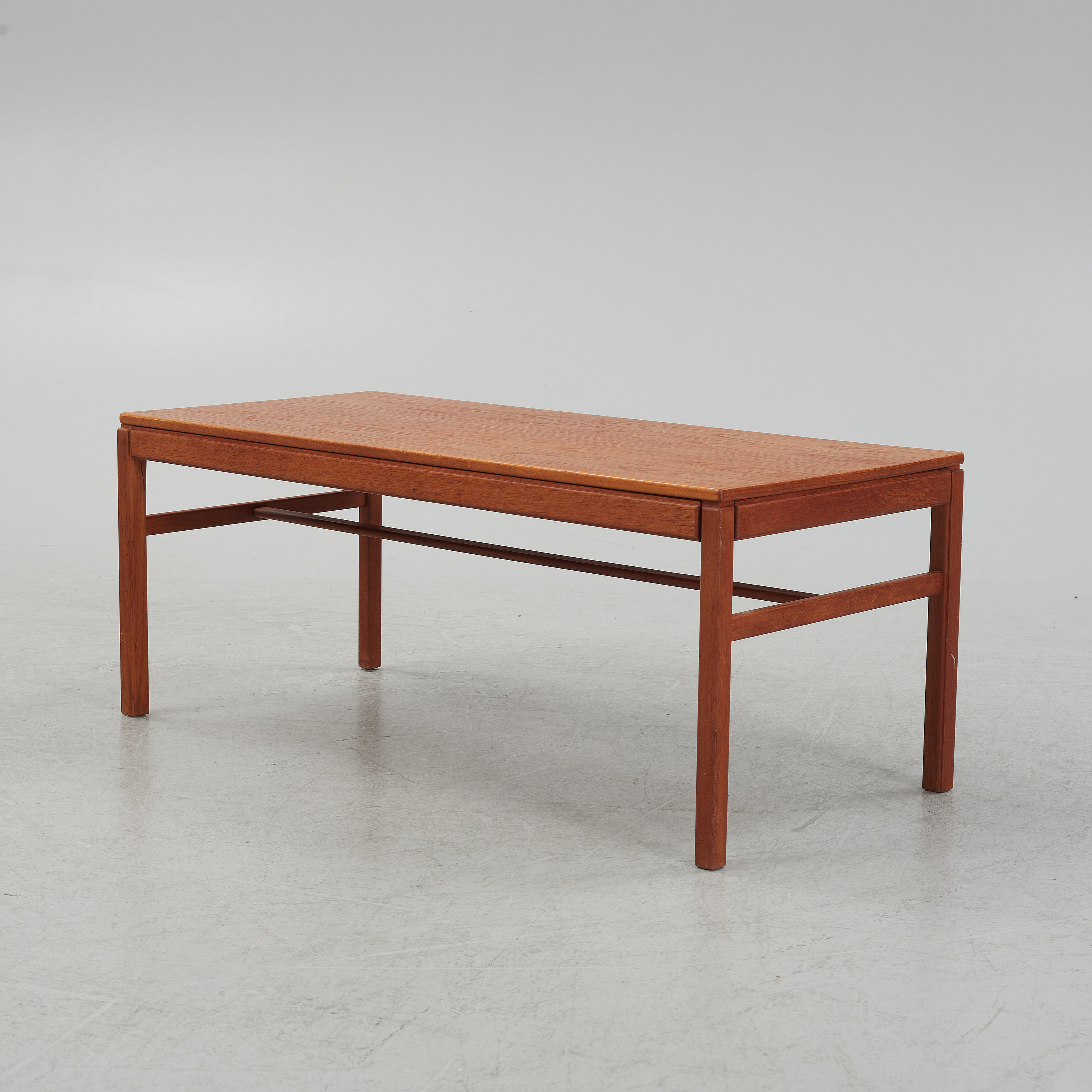 Sven Engström & Gunnar Myrstrand, a teak 'Casino' side table from Tingströms. - Bukowskis
