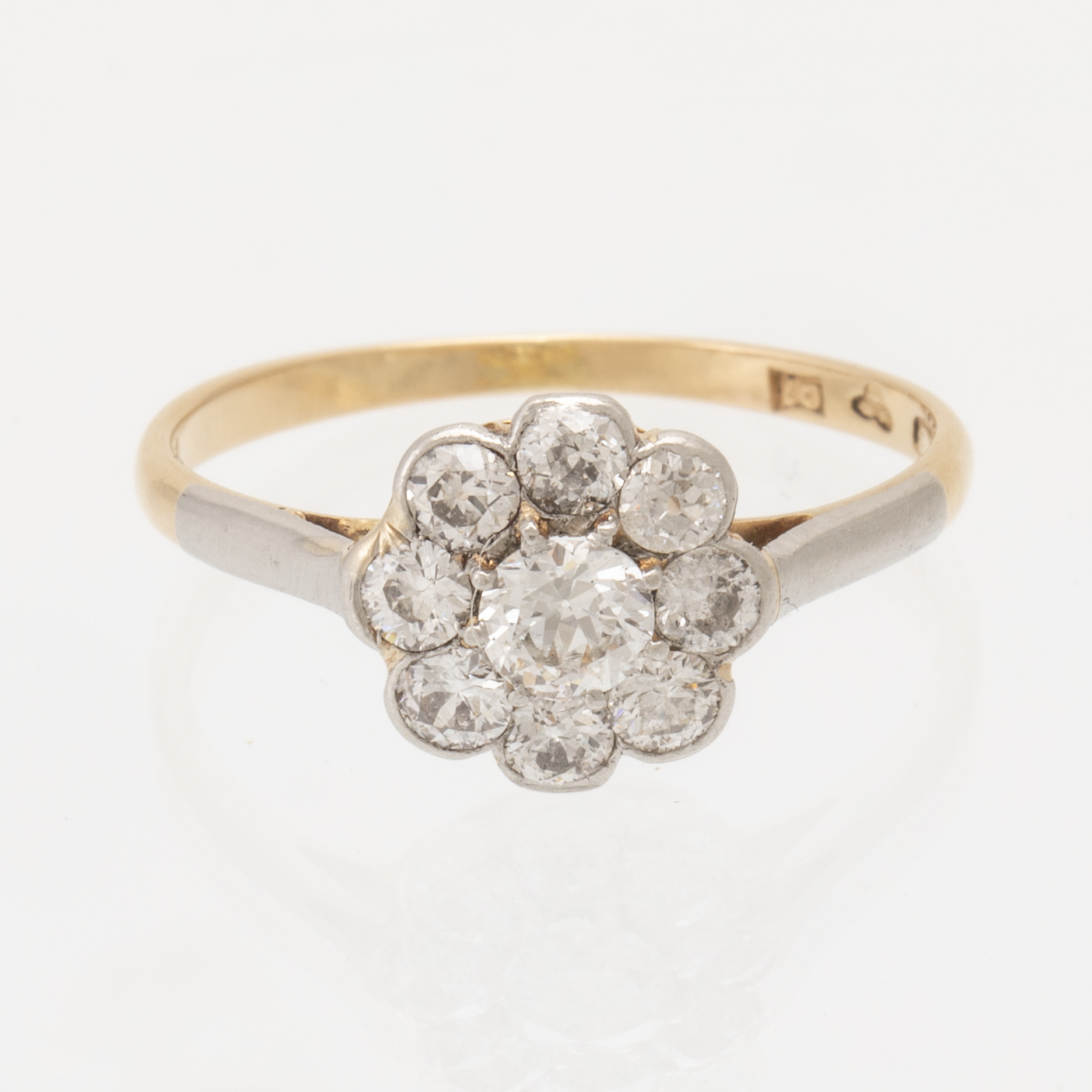 Ring Carmosé 18K rött och vitt guld med runda gammalslipade diamanter ...