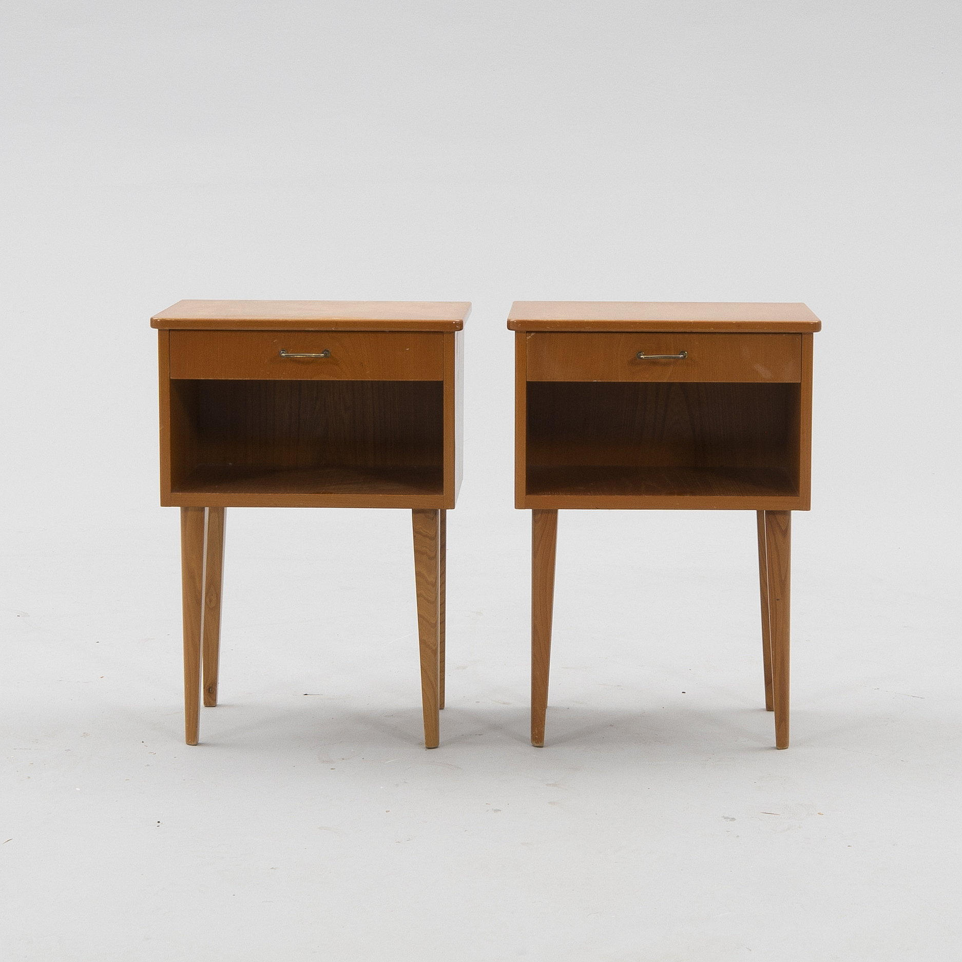 Pair of bedside tables from the 1940s-1950s. - Bukowskis