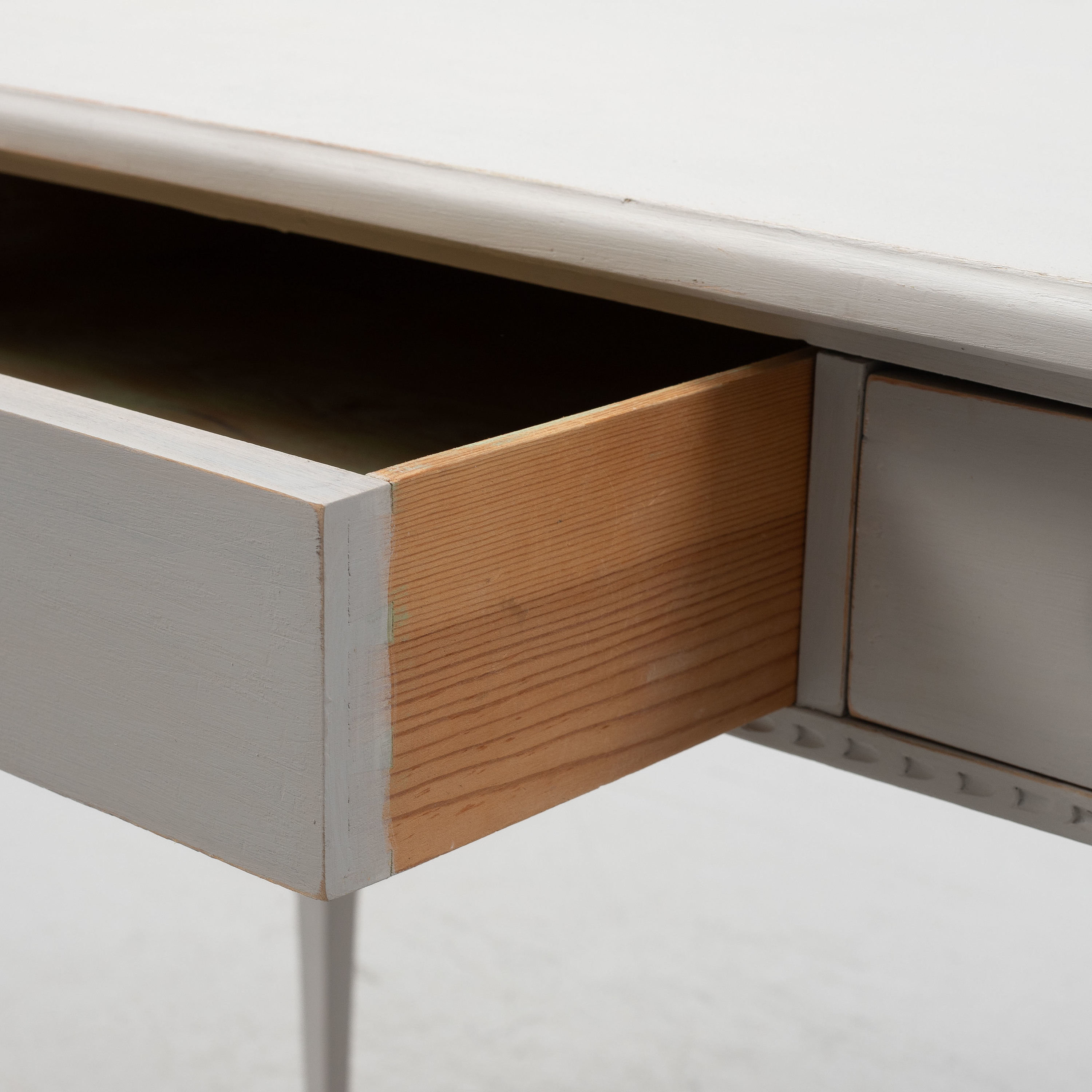 Skrivbord, gustaviansk stil, 1900-talets början. - Bukowskis