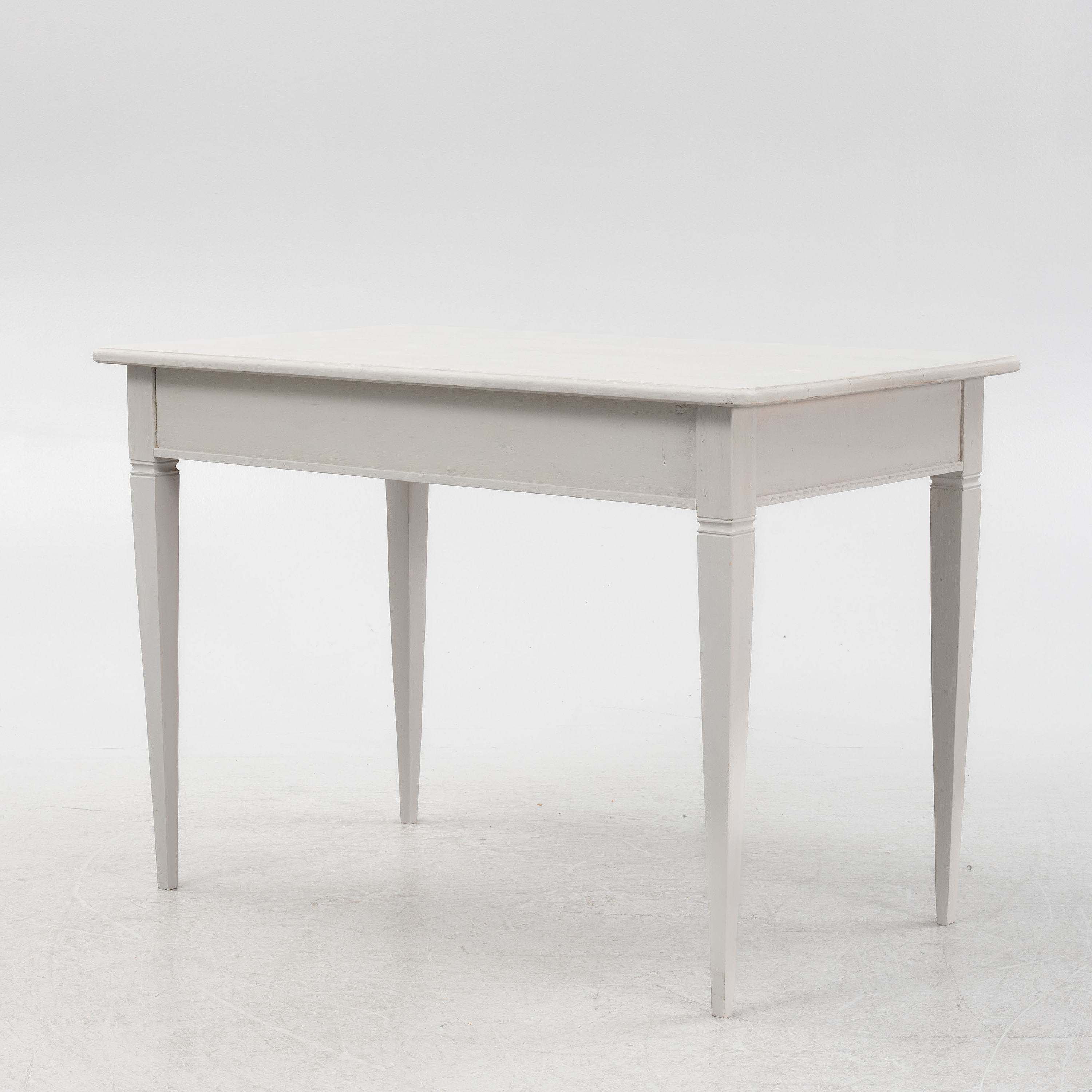 Skrivbord, gustaviansk stil, 1900-talets början. - Bukowskis