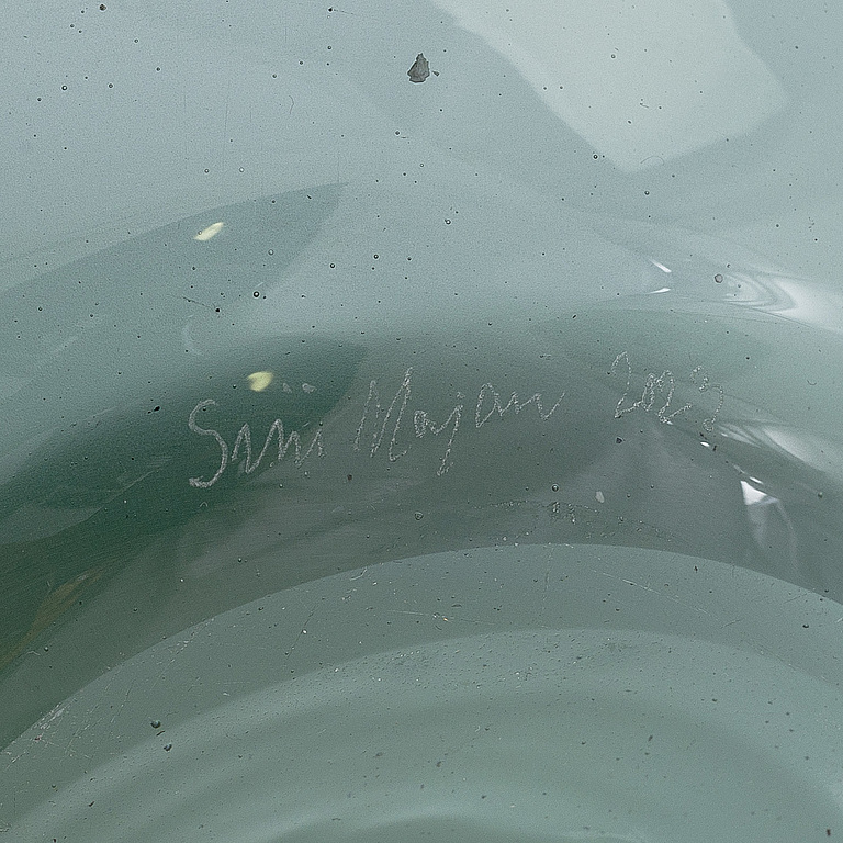 Sini Majuri, Art glass 'Aether', signed Sini Majuri 2023. - Bukowskis