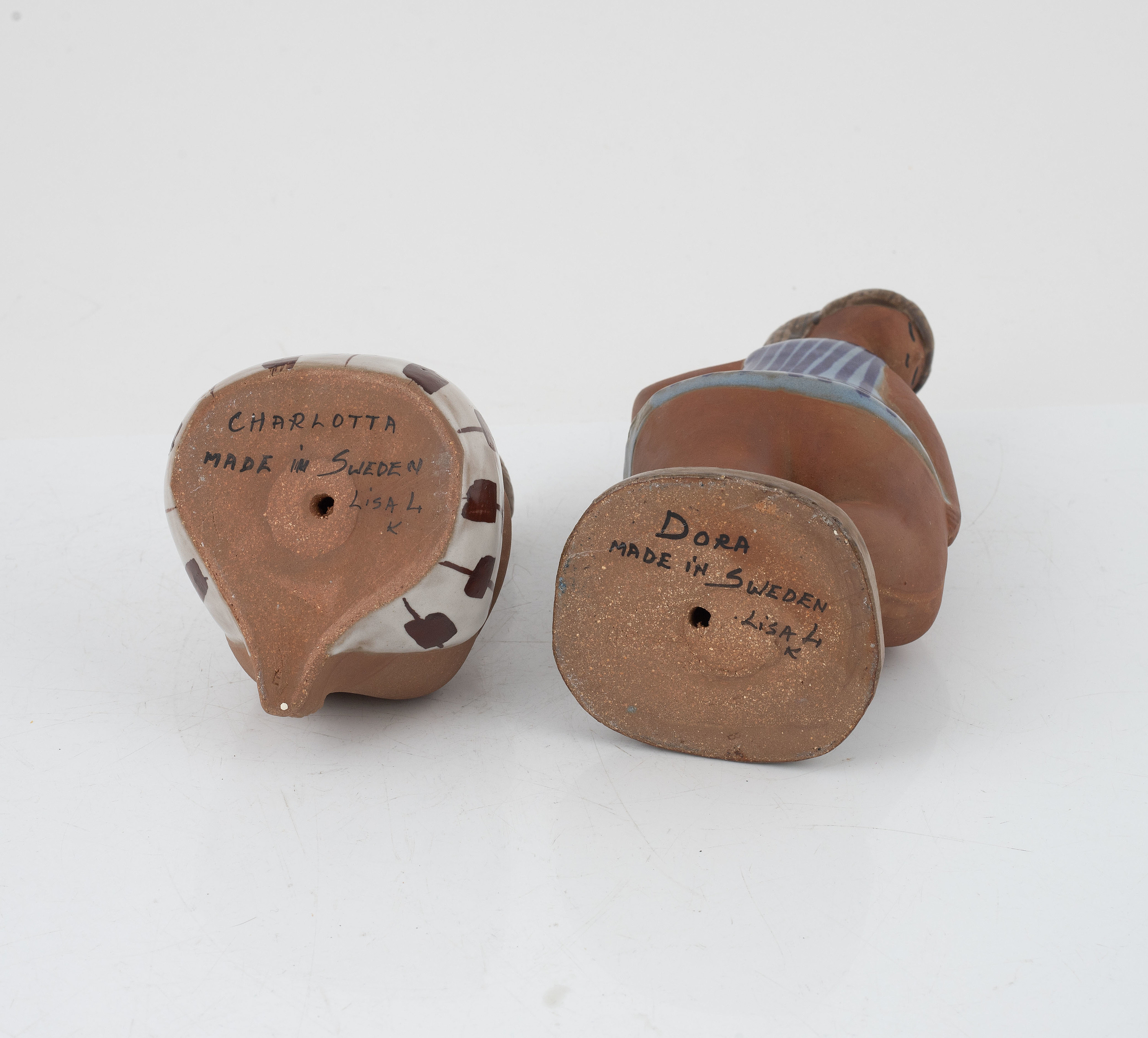 Lisa Larson, two stoneware figurines, Gustavsberg, Sweden. - Bukowskis