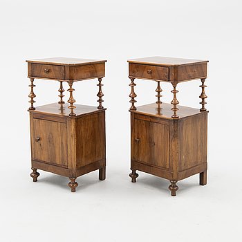 Pair of bedside tables, first half of the 20th century. - Bukowskis