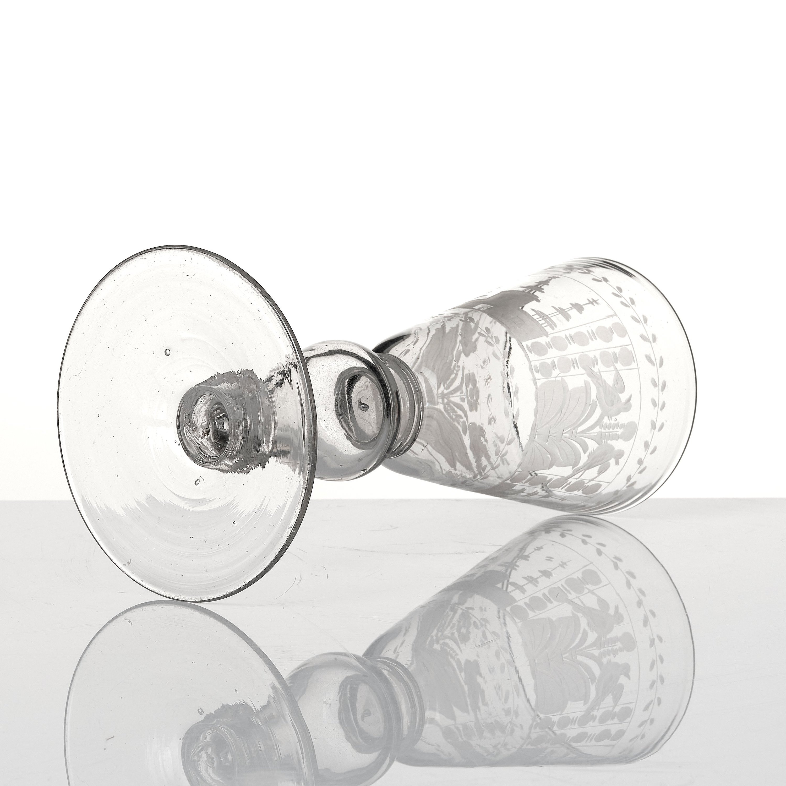 A German engraved glass goblet, 18th Century. - Bukowskis