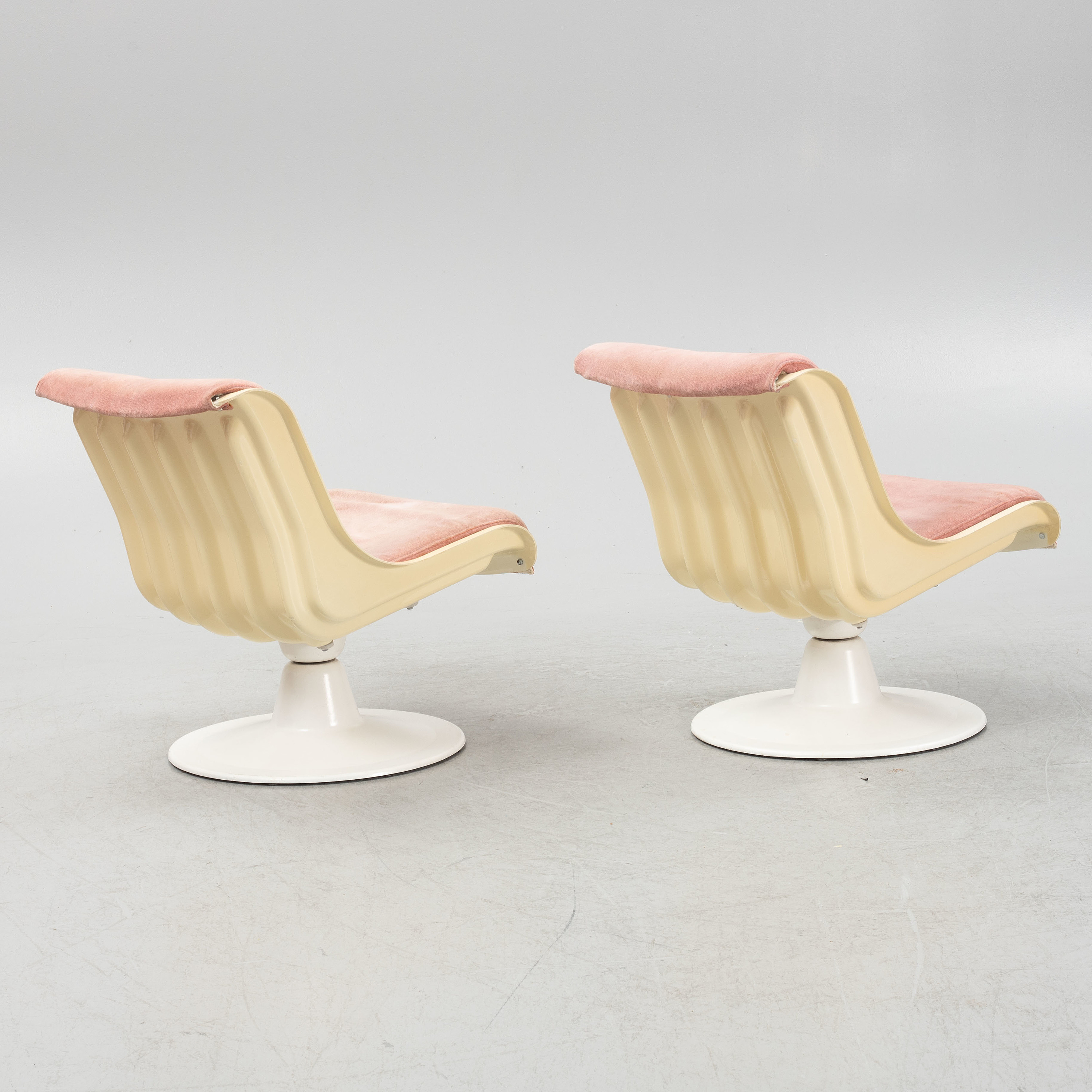 Yrjö Kukkapuro, a pair of 'C-Saturnus' lounge chairs, Haimi, end of the ...