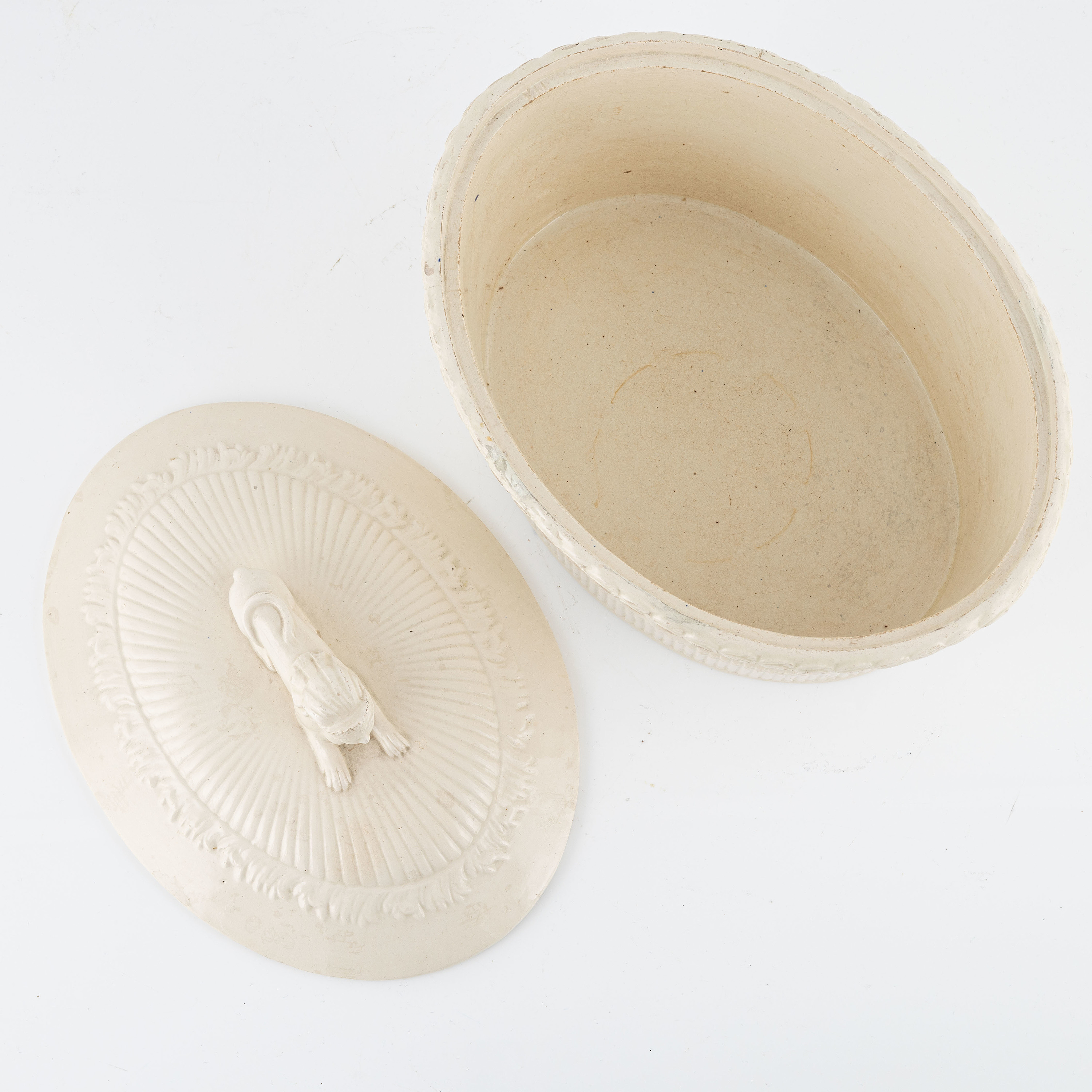 A creamware pâté tureen, Empire, presumably Rörstrand, Sweden. - Bukowskis