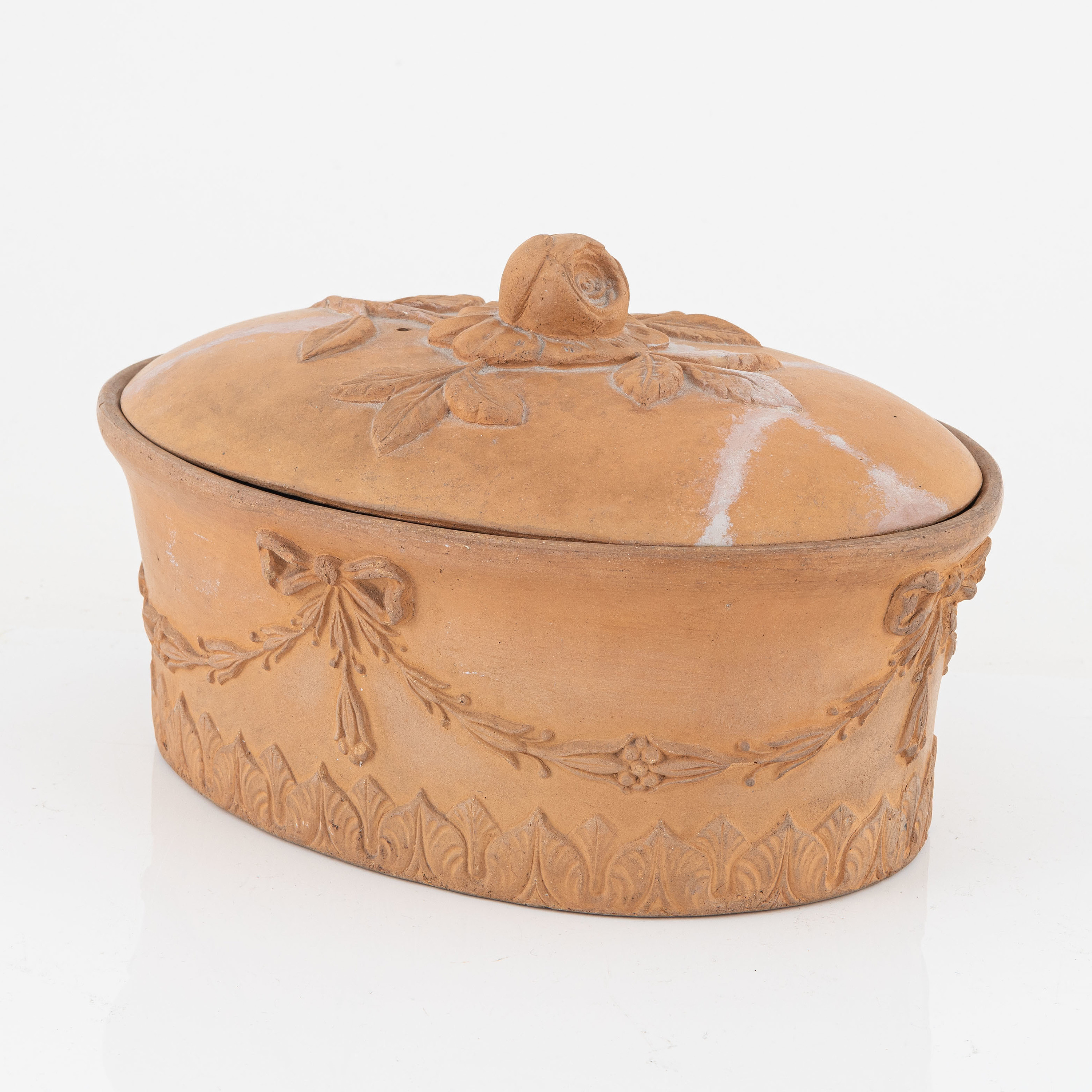 An earthenware pâté form, early 1800. - Bukowskis