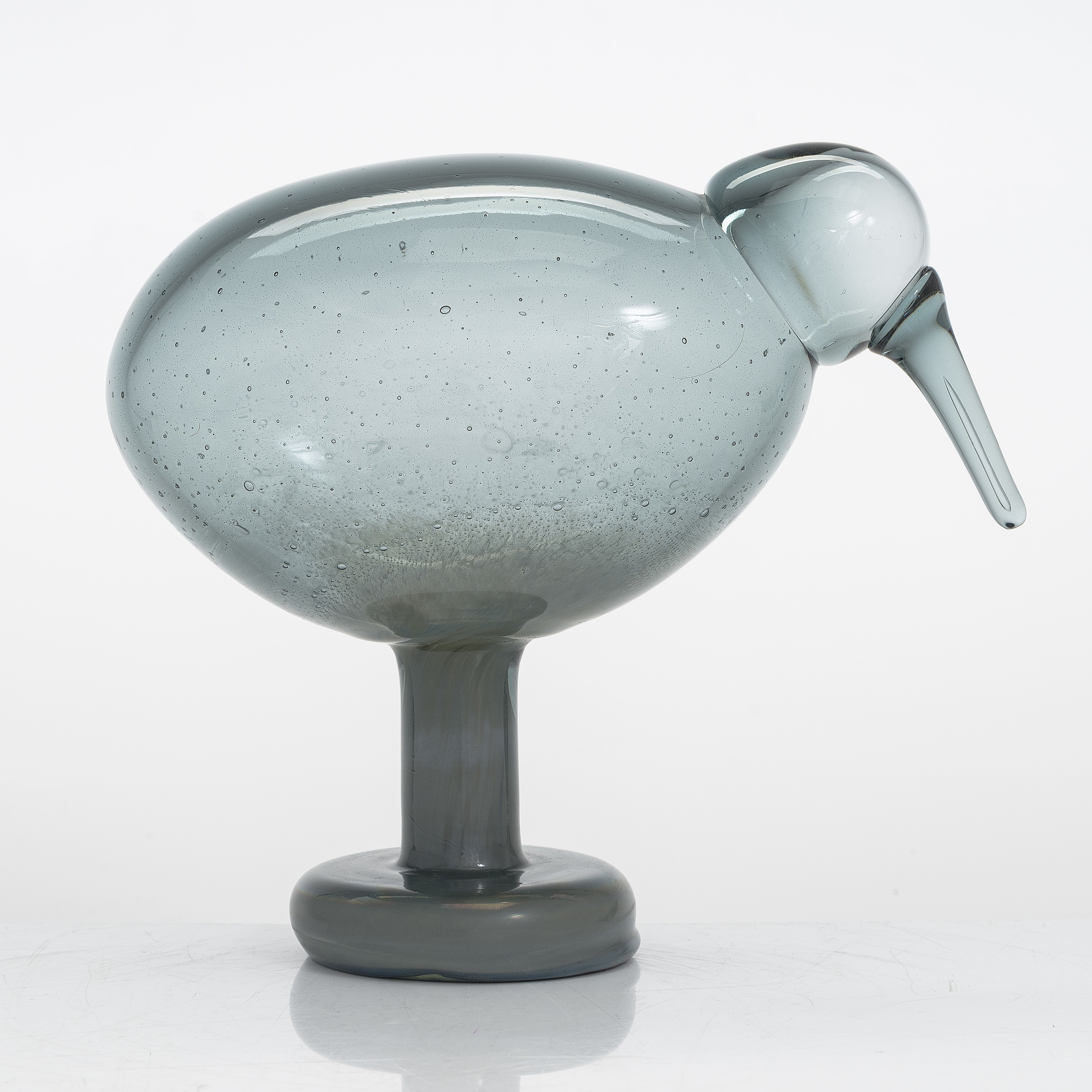 Oiva Toikka, A glass bird, signed O. Toikka Nuutajärvi, 950/5000 ...