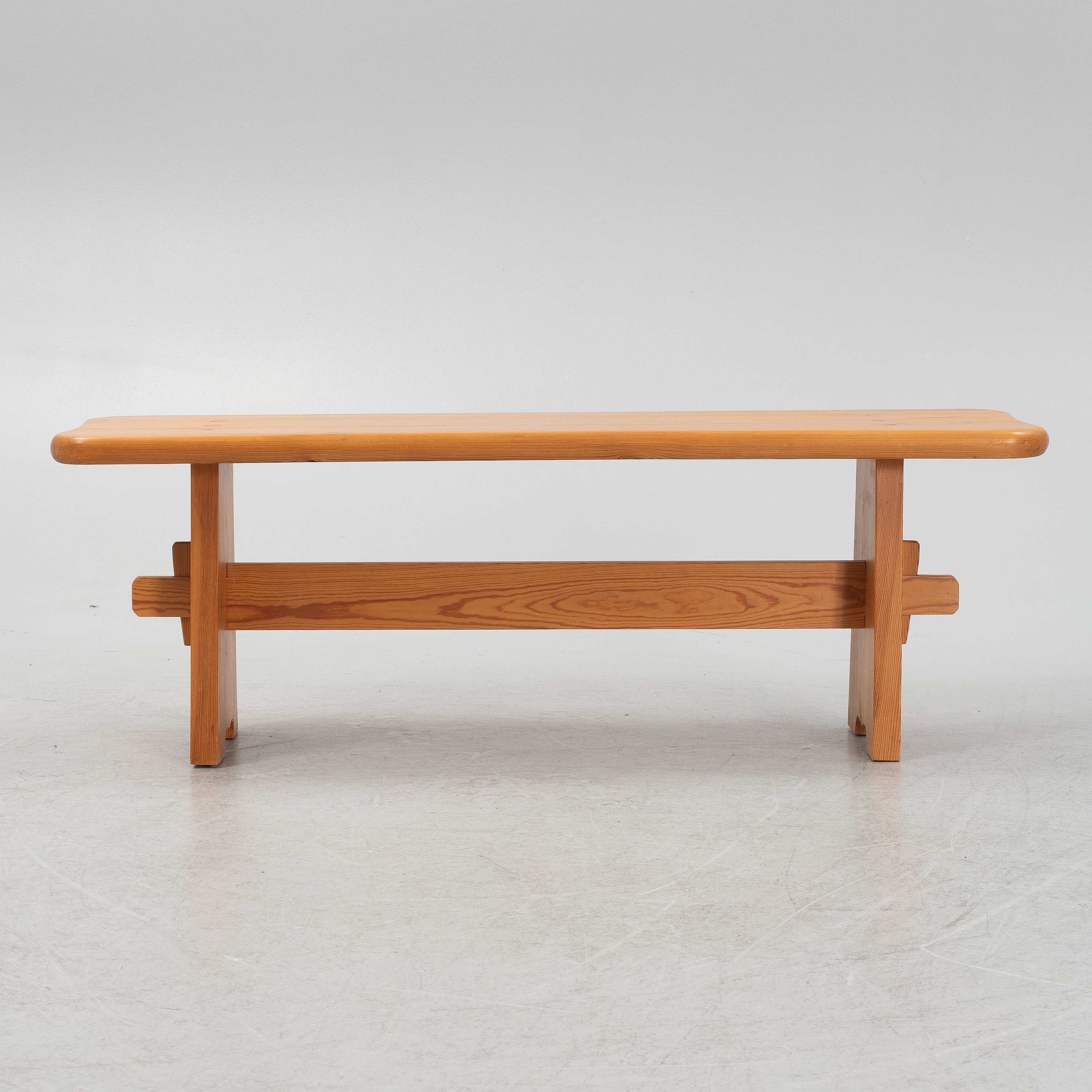 A bench, 1970's. - Bukowskis