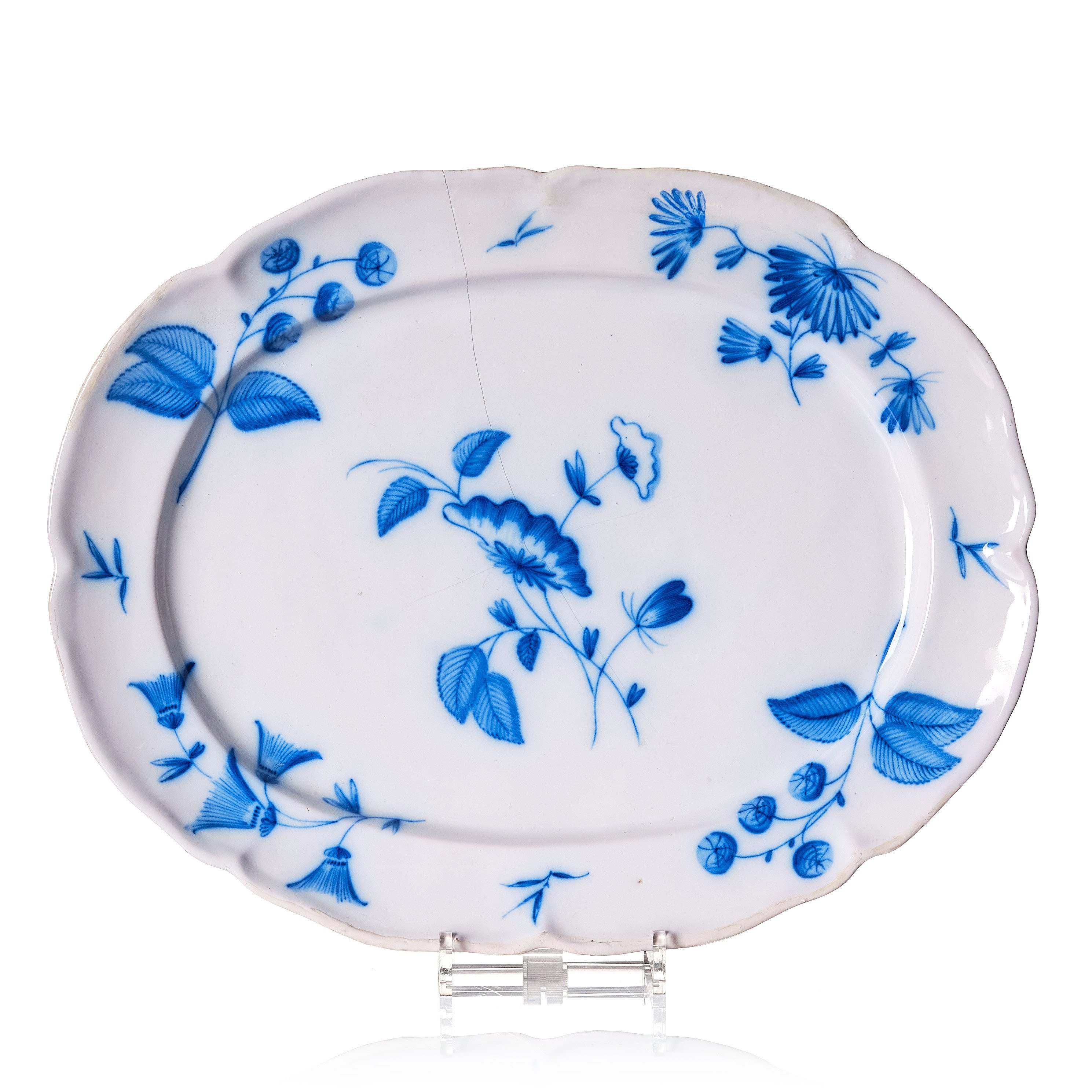 A large Swedish Marieberg faience serving dish, dated 1765. - Bukowskis