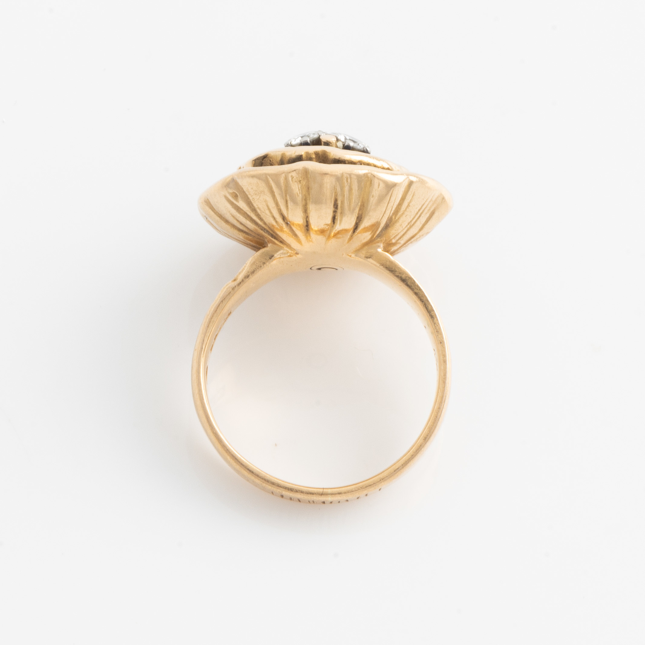 WA Bolin ring 18K guld och emalj med runda briljantslipade diamanter, design Barbro Littmarck ...