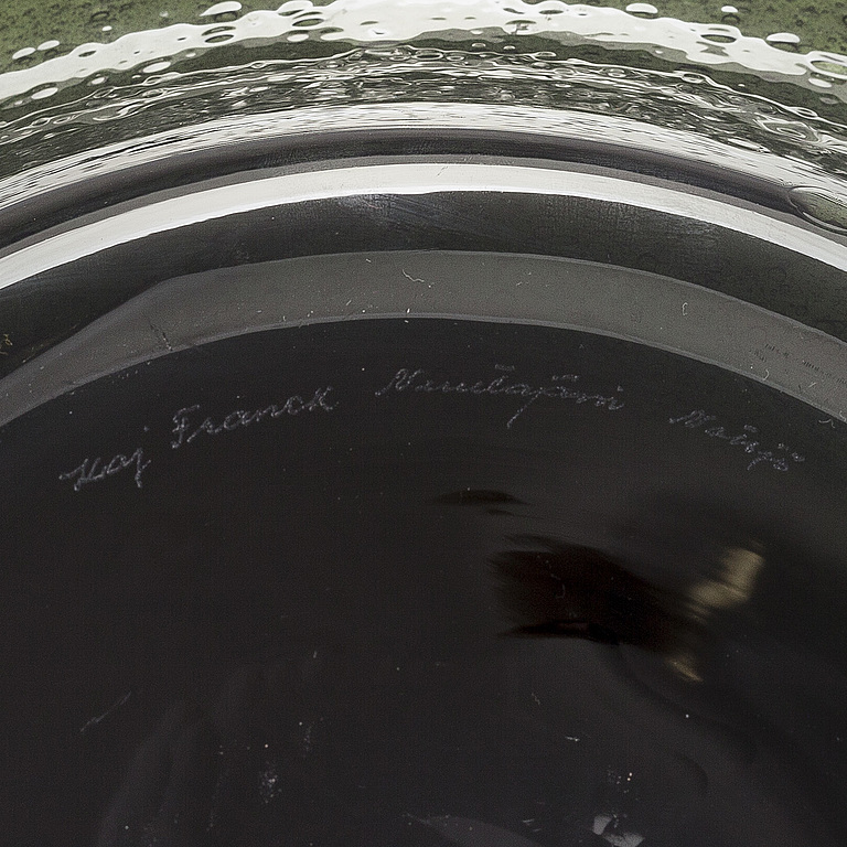 Kaj Franck, a plate signed Kaj Franck Nuutajärvi Notsjö. - Bukowskis