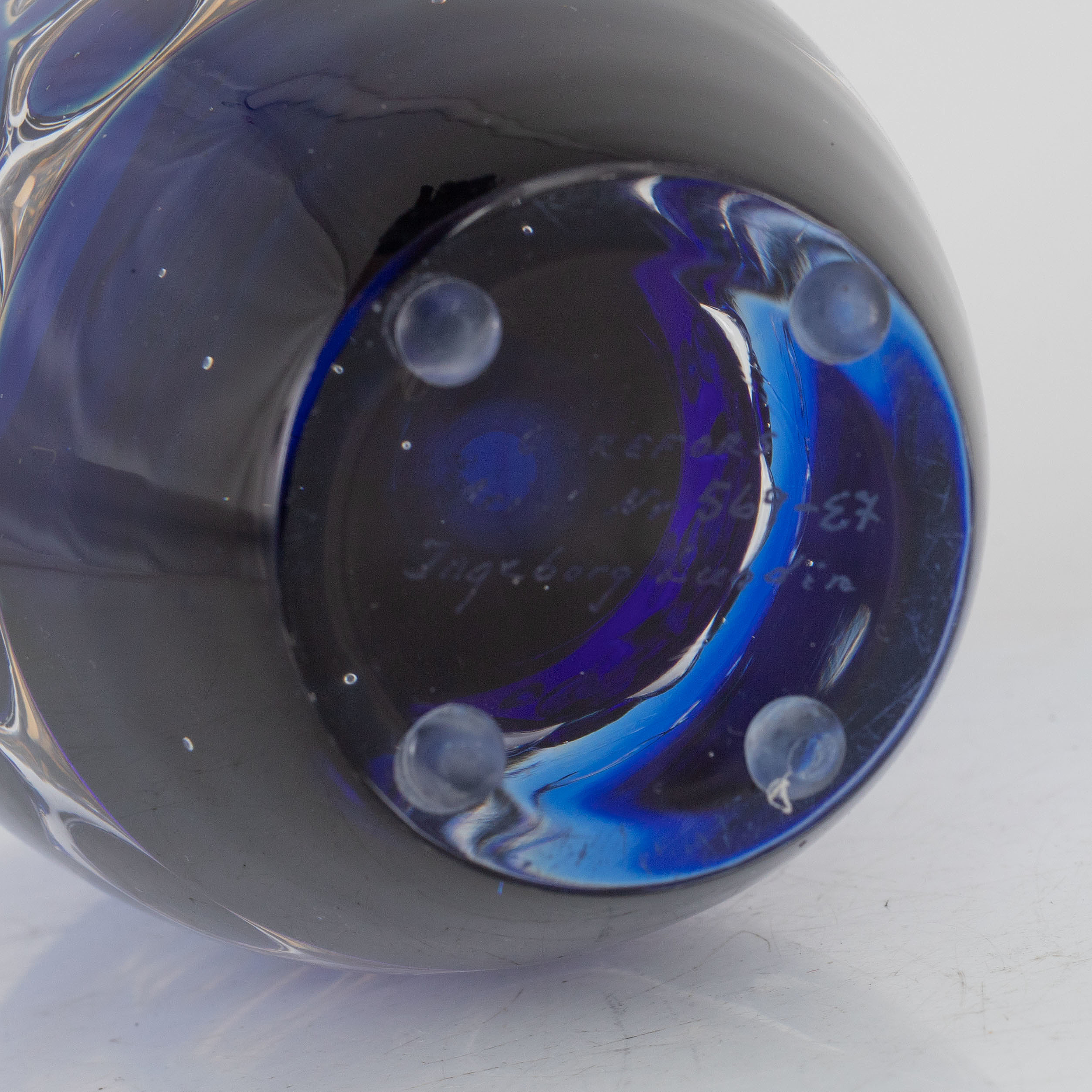 Ingeborg Lundin, vas, "Ariel", Orrefors. - Bukowskis