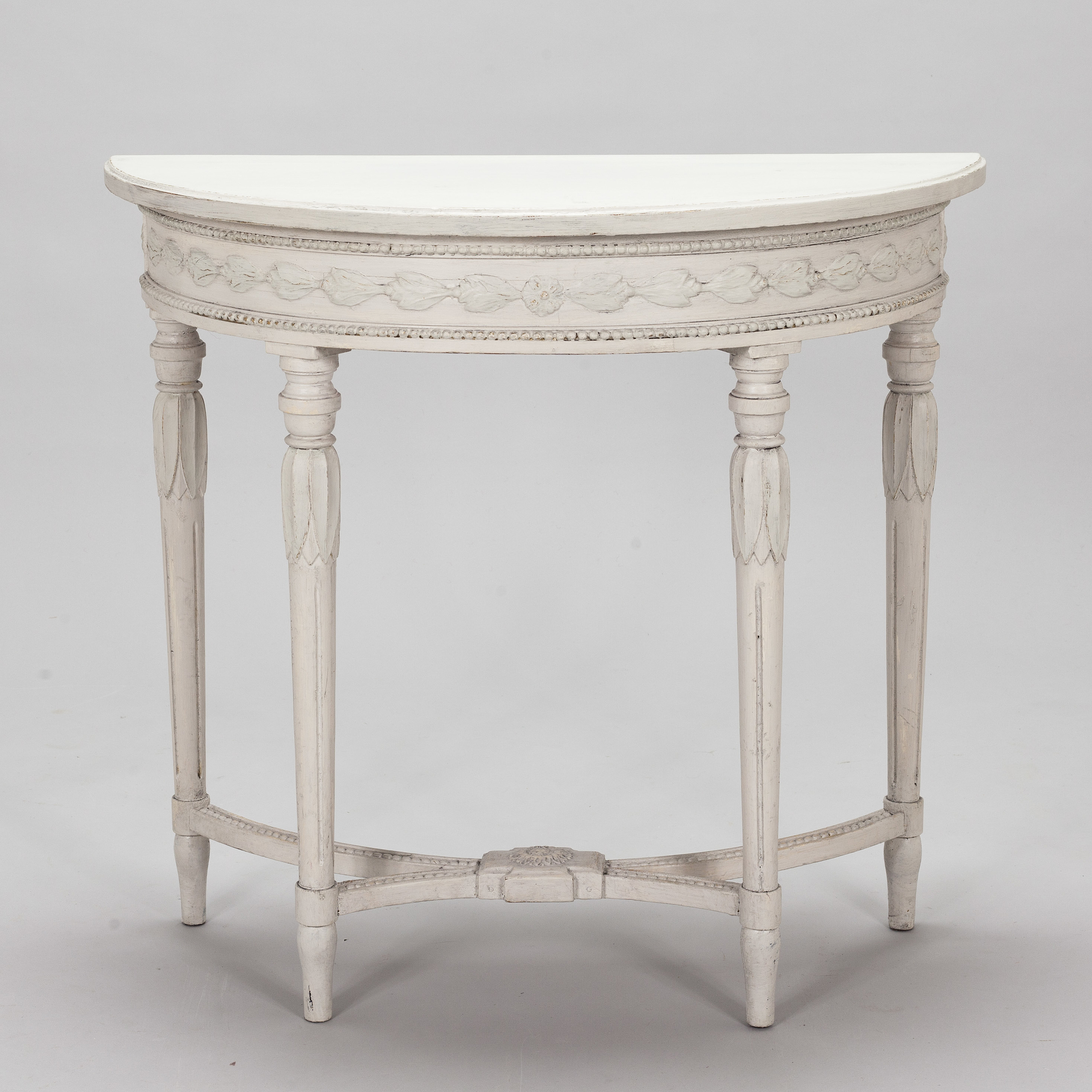 A late Gustavian style console table from around 1900. - Bukowskis