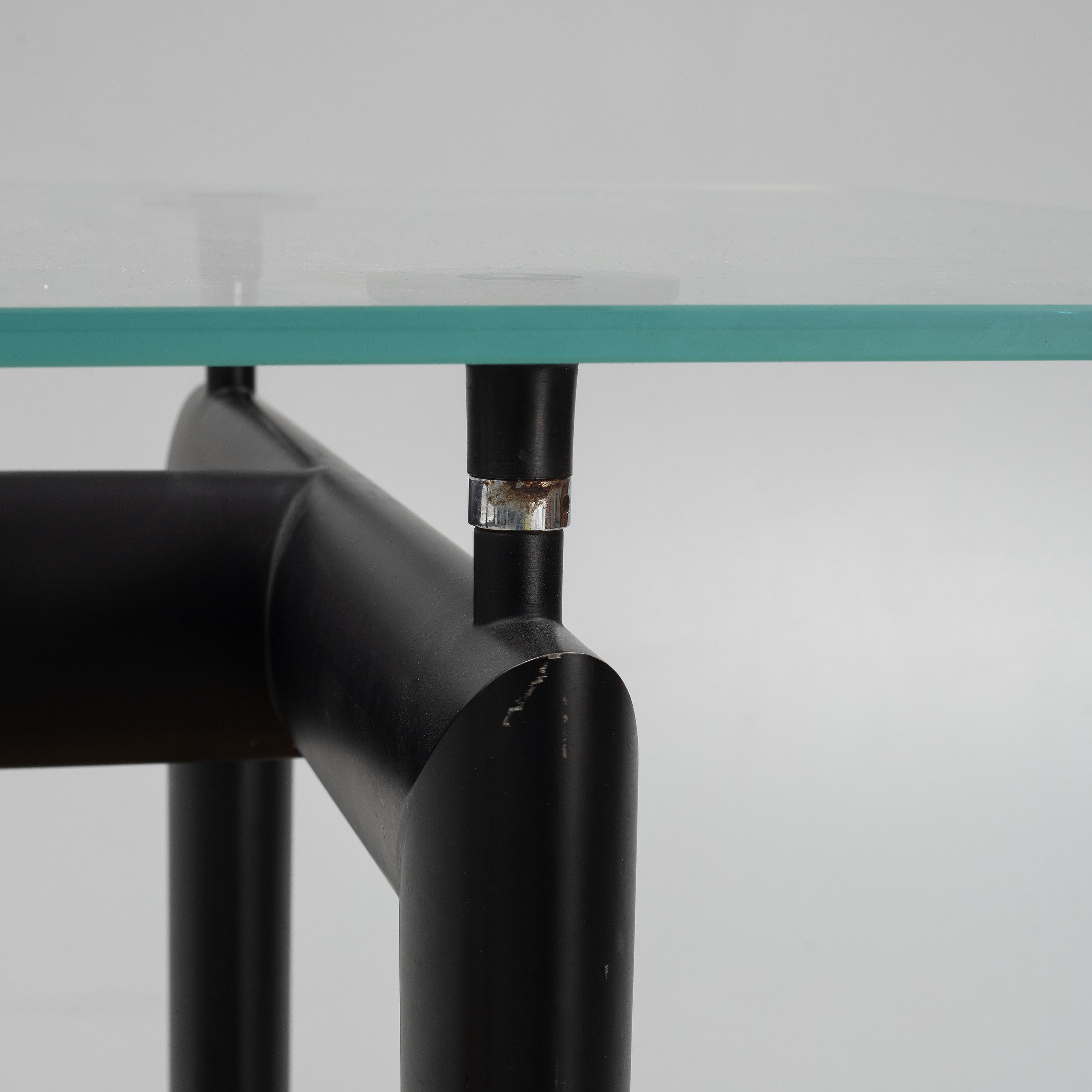 Le Corbusier, bord, "LC6", Cassina, Italien. - Bukowskis