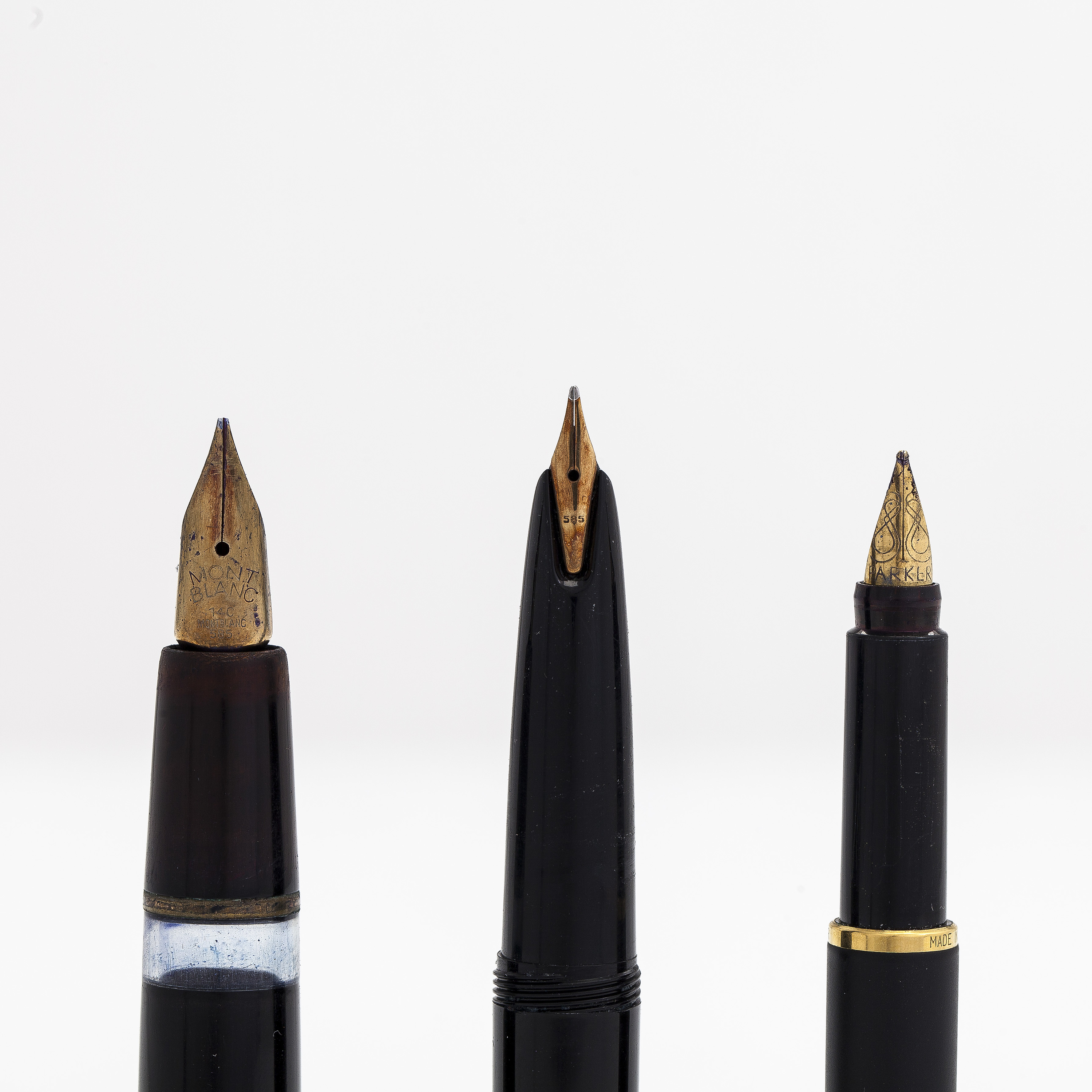 A set of three pens, Montblanc and Parker. - Bukowskis