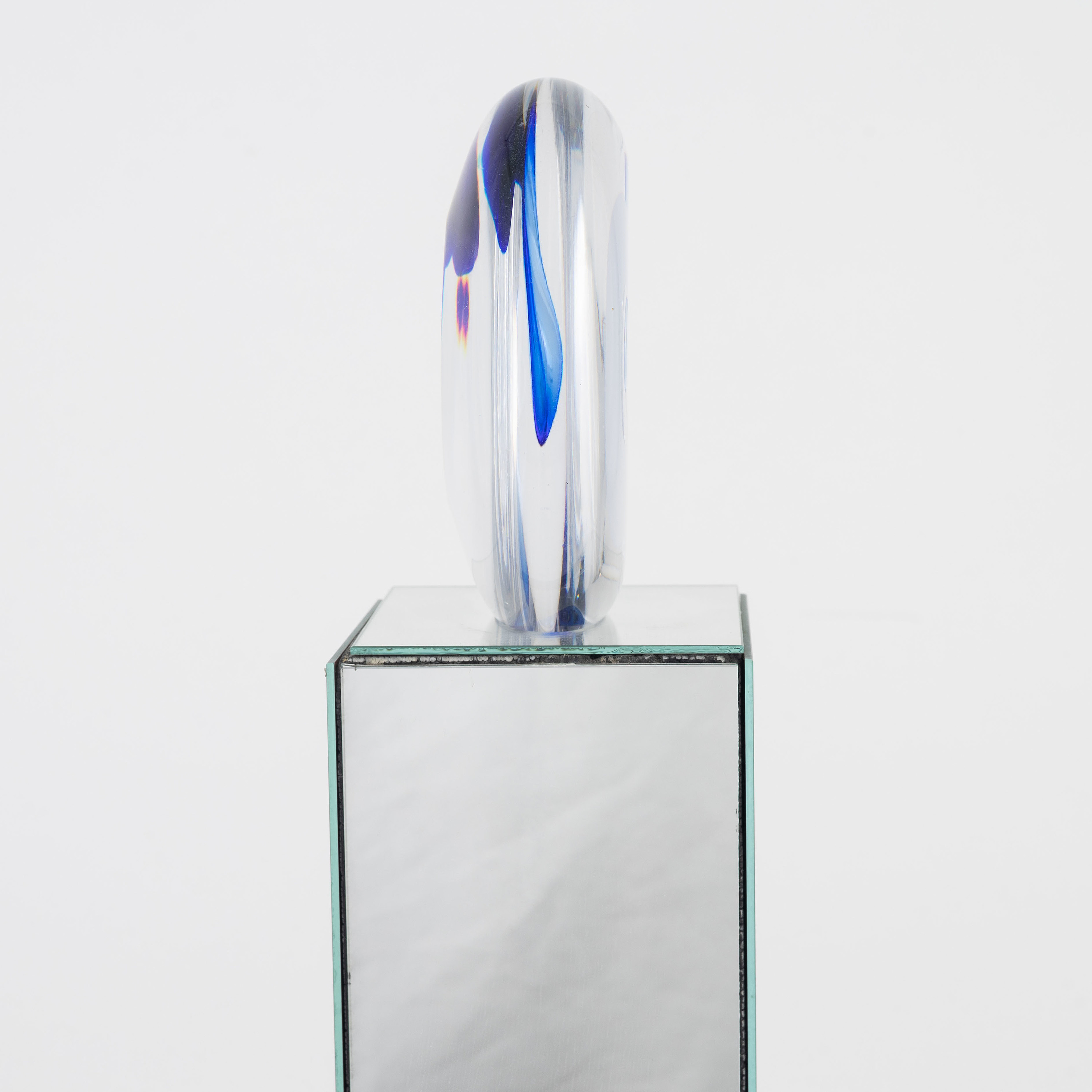 Hanne Dreutler & Arthur Zirnsack, objekt, glas, Studio Åhus, 1988. - Bukowskis