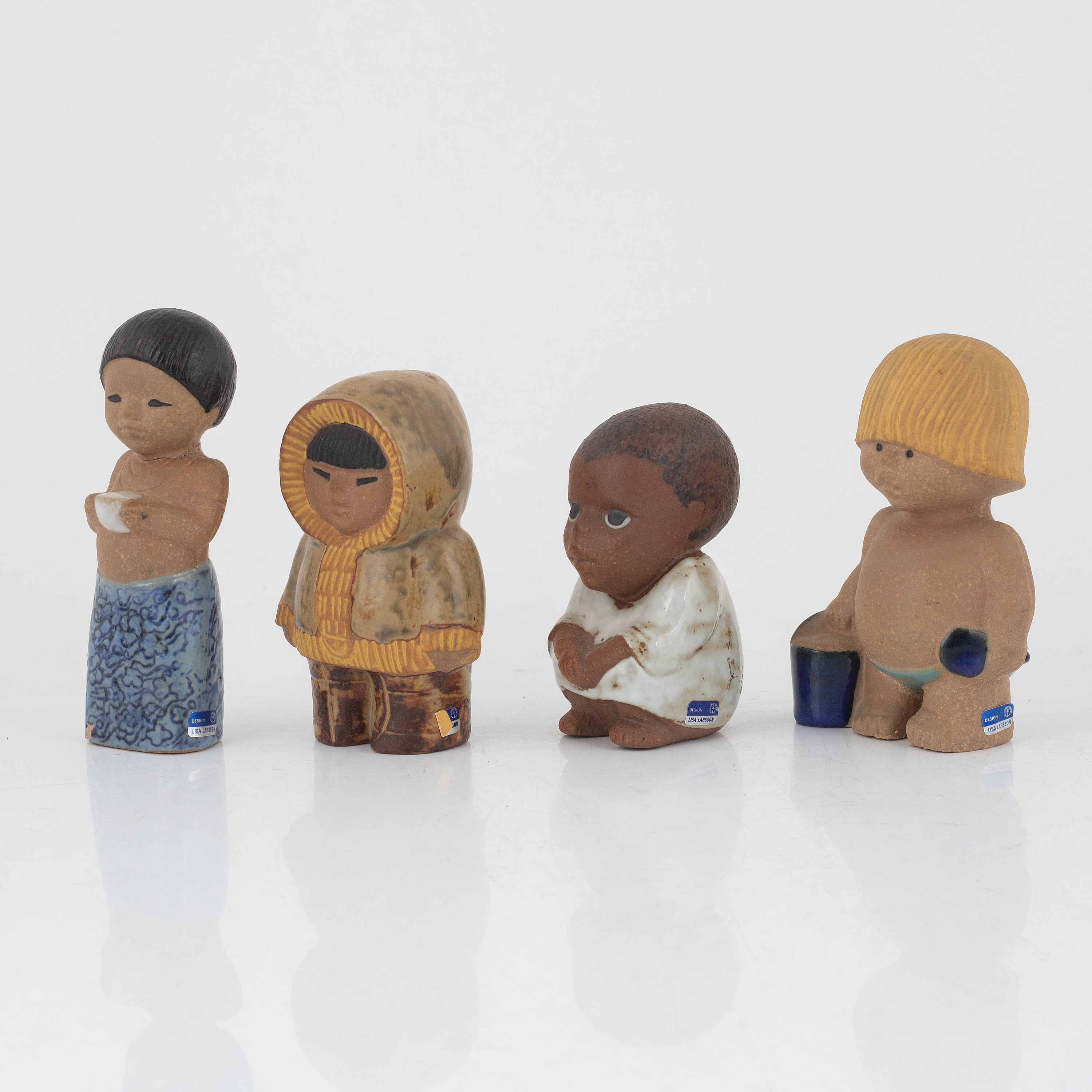Lisa Larson, figuriner, 8 st, "All Världens barn", Gustavsberg. - Bukowskis