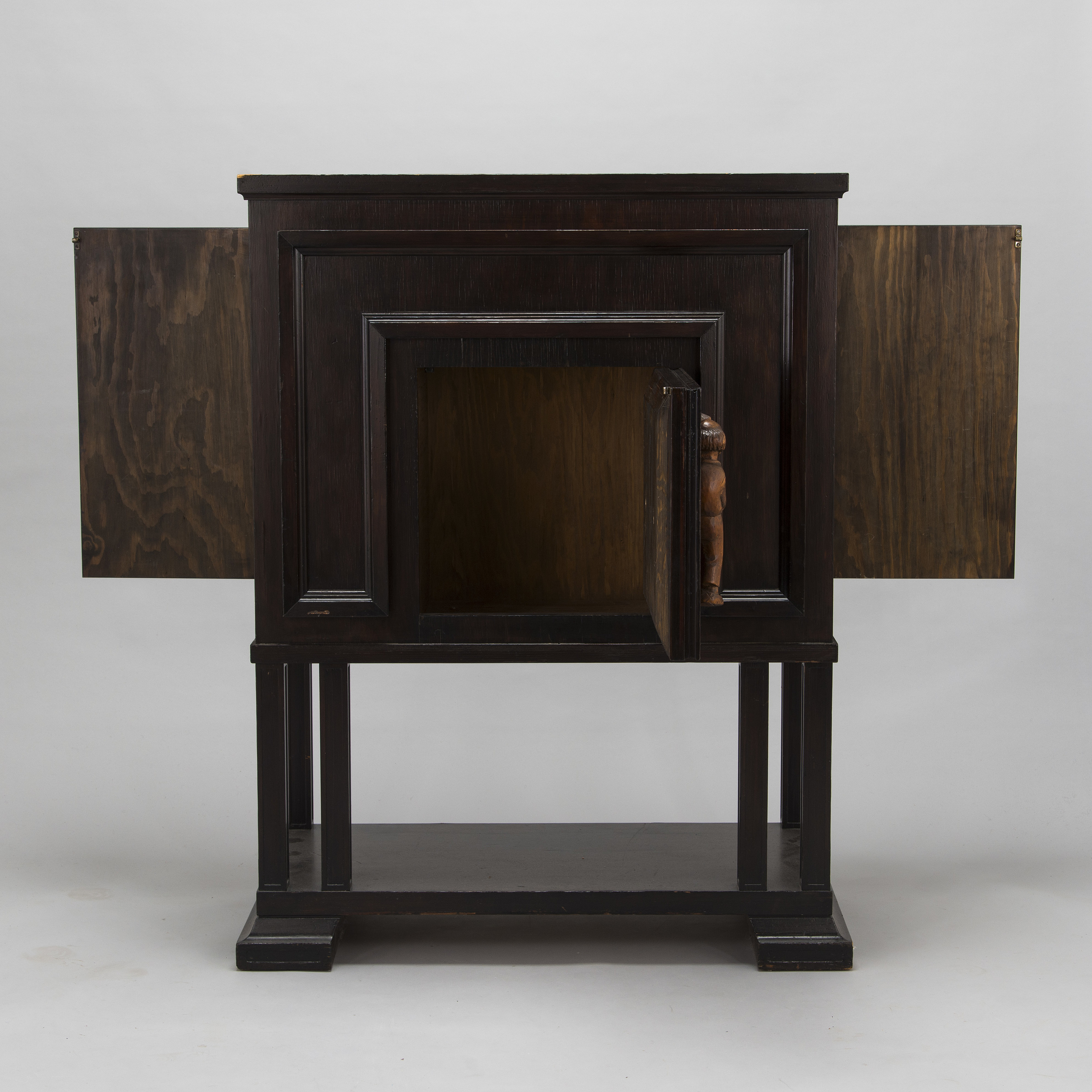 Birger Hahl och Hannes Autere, skåp och två stolar. Finland, 1930-tal ...