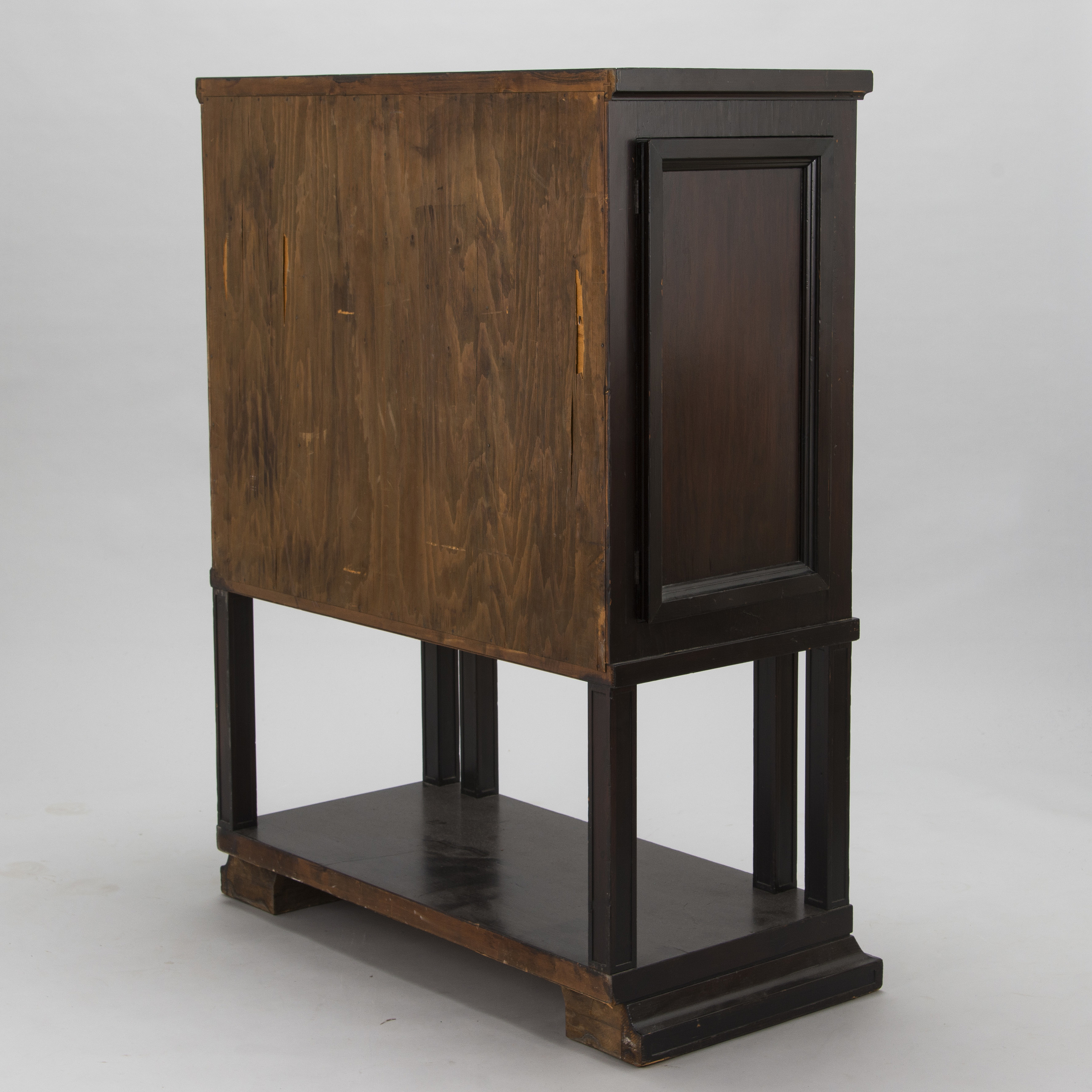 Birger Hahl och Hannes Autere, skåp och två stolar. Finland, 1930-tal ...