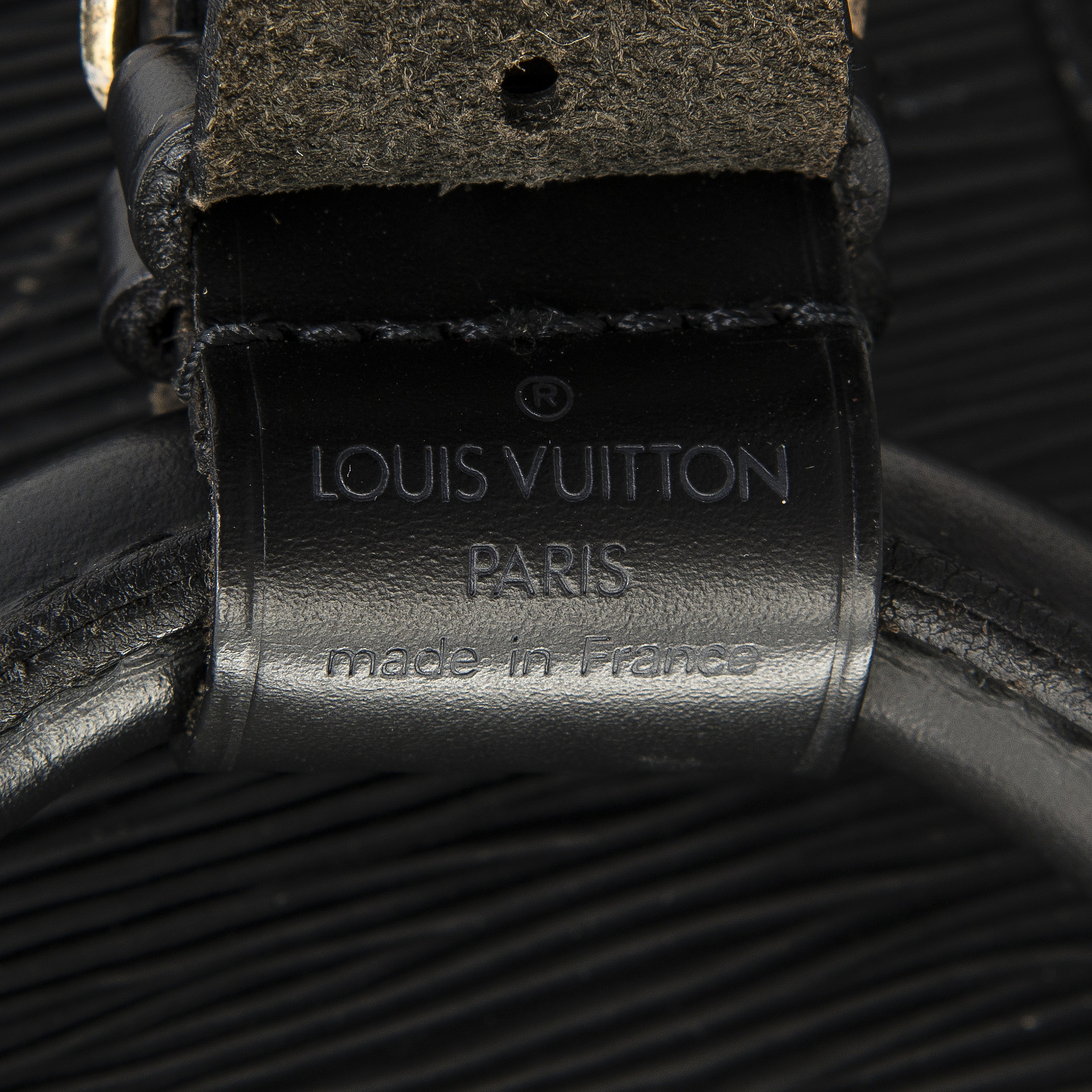 Louis Vuitton, "Keepall Epi 55", väska. - Bukowskis