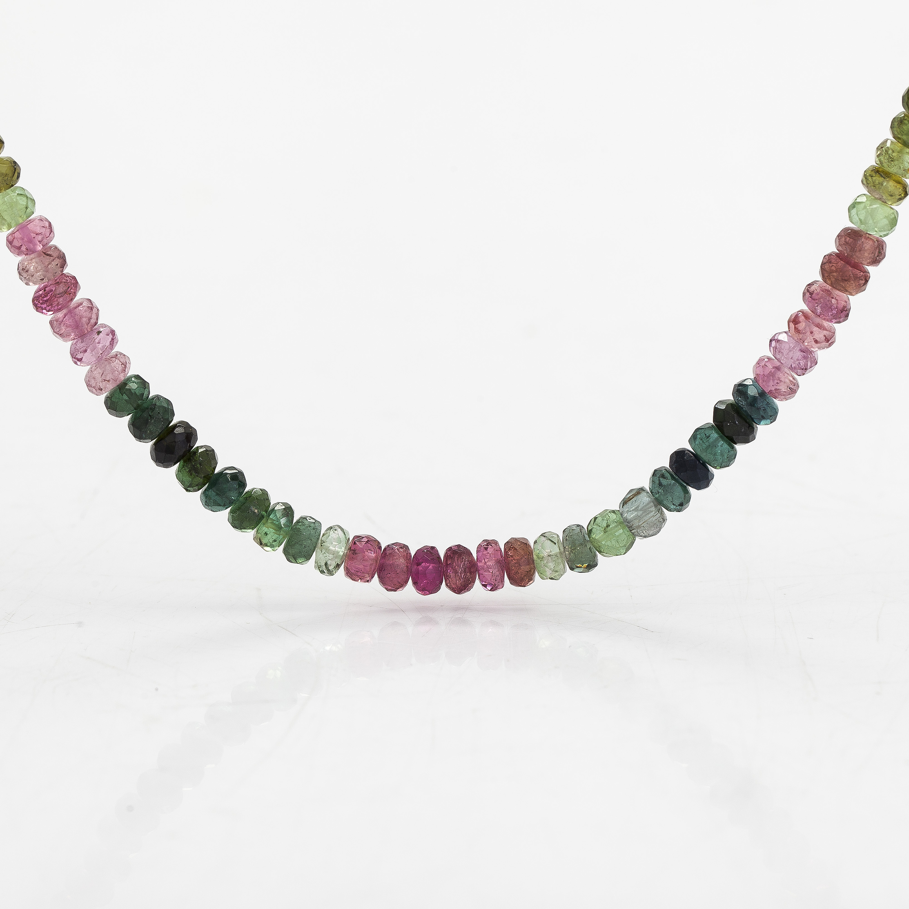 Halsband med turmaliner, lås i 14K guld. - Bukowskis