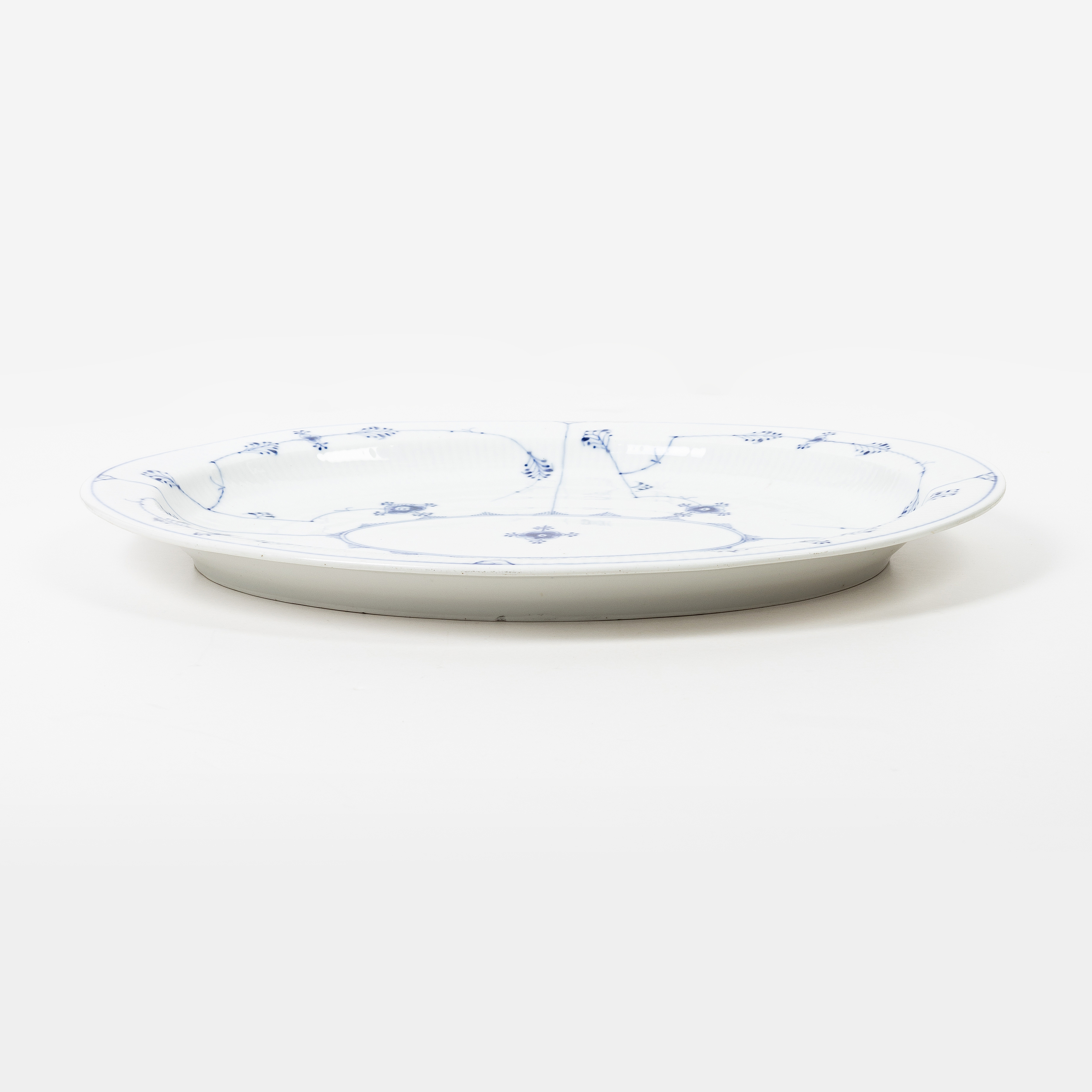 Serving platter, porcelain, "Musselmalet", Royal Copenhagen, Denmark ...
