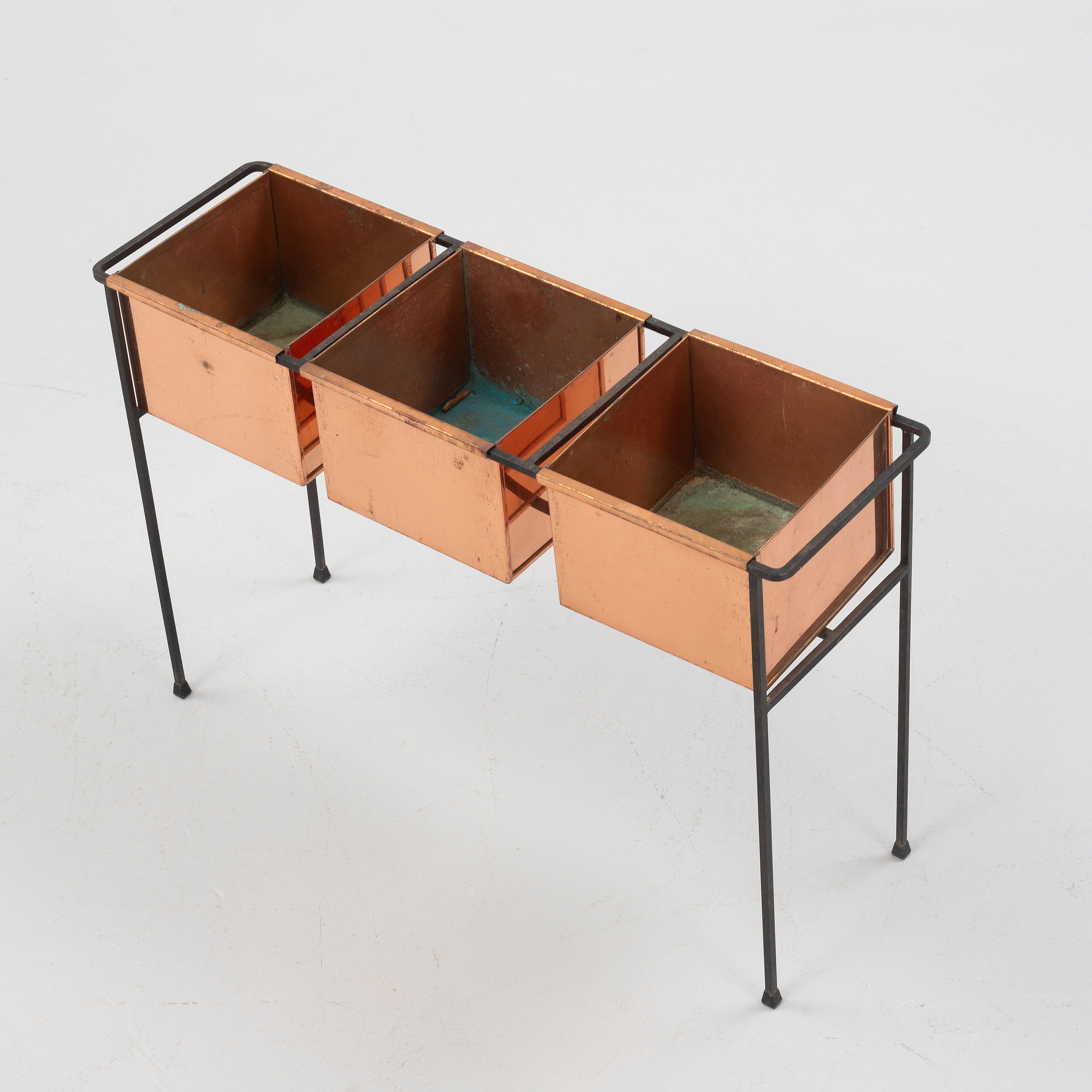 Hans-Agne Jakobsson, a modell 'M 76' plant stand, Markaryd. - Bukowskis