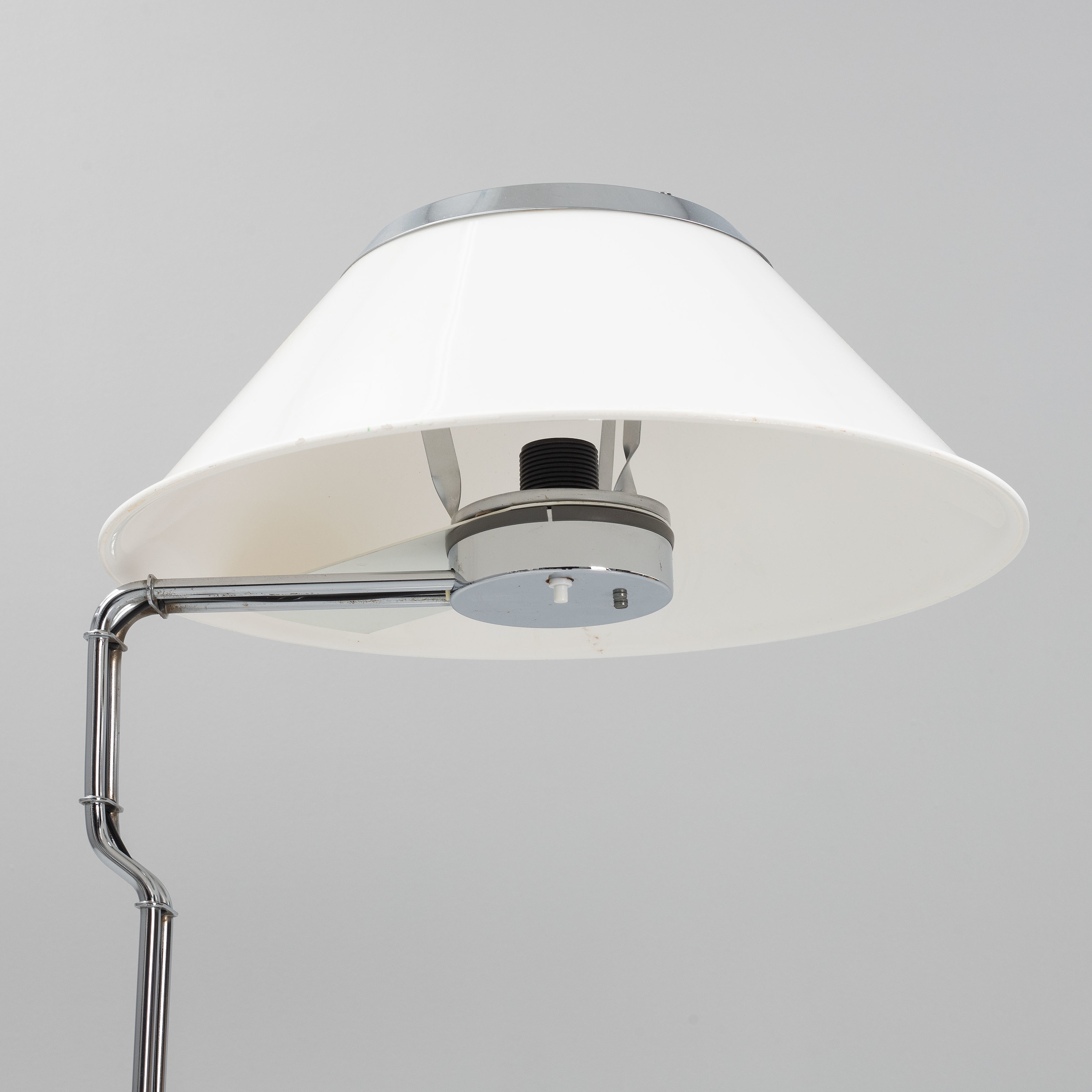 Per Sundstedt, golvlampor ett par, "Mars", Ateljé Lyktan, sent 1900-tal ...
