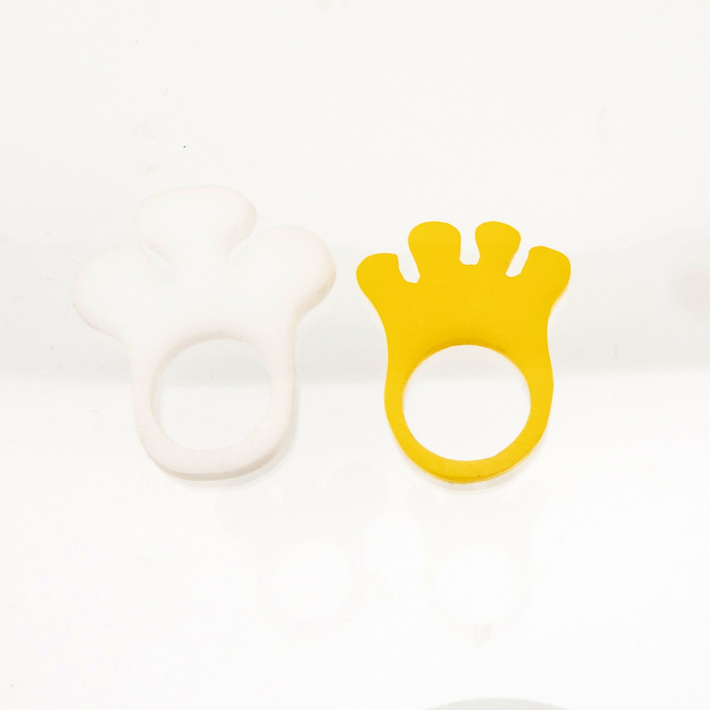 Berit Johansson, 4 plexiglass rings. - Bukowskis