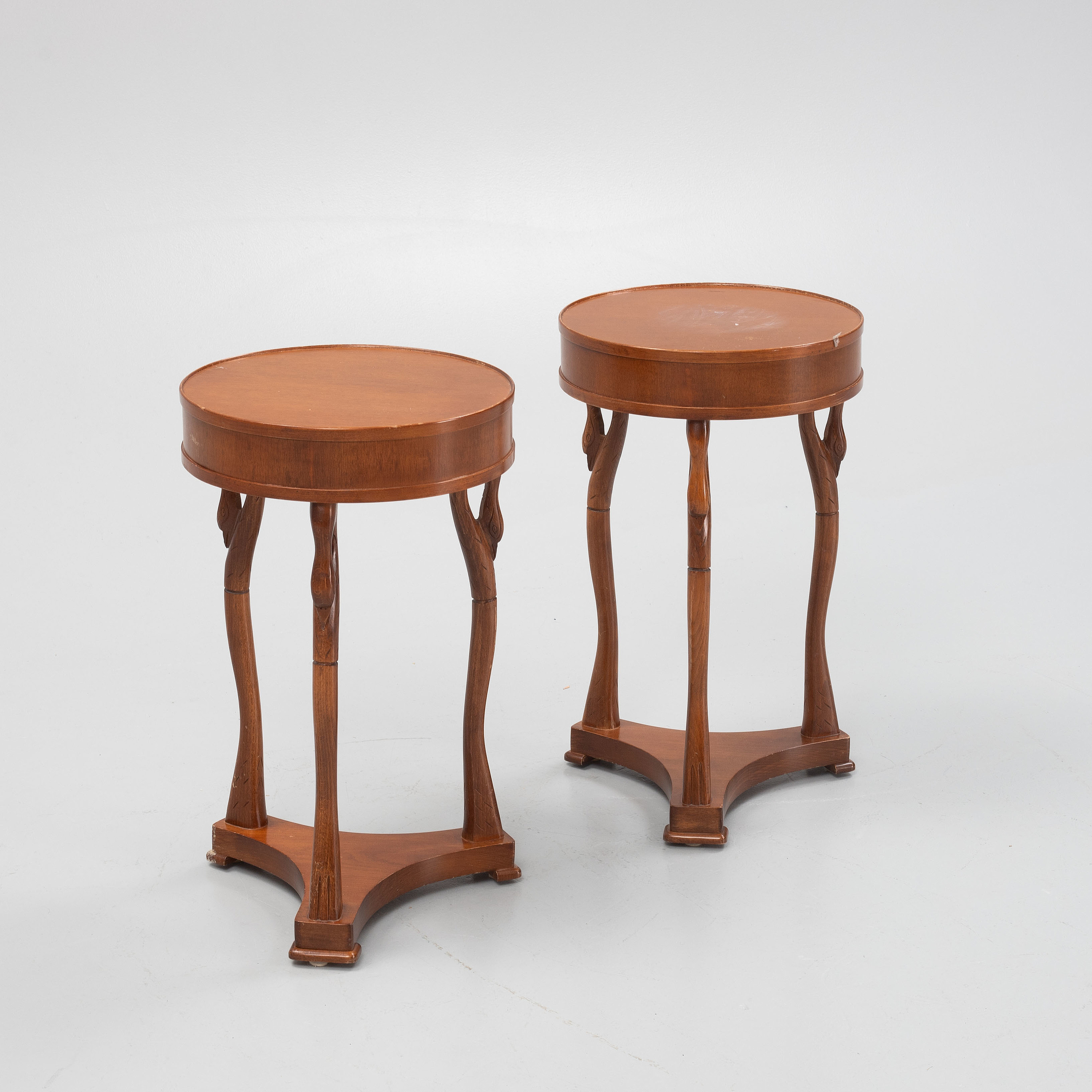 A pair of Empire style bedside tables, Selva, Italy. - Bukowskis