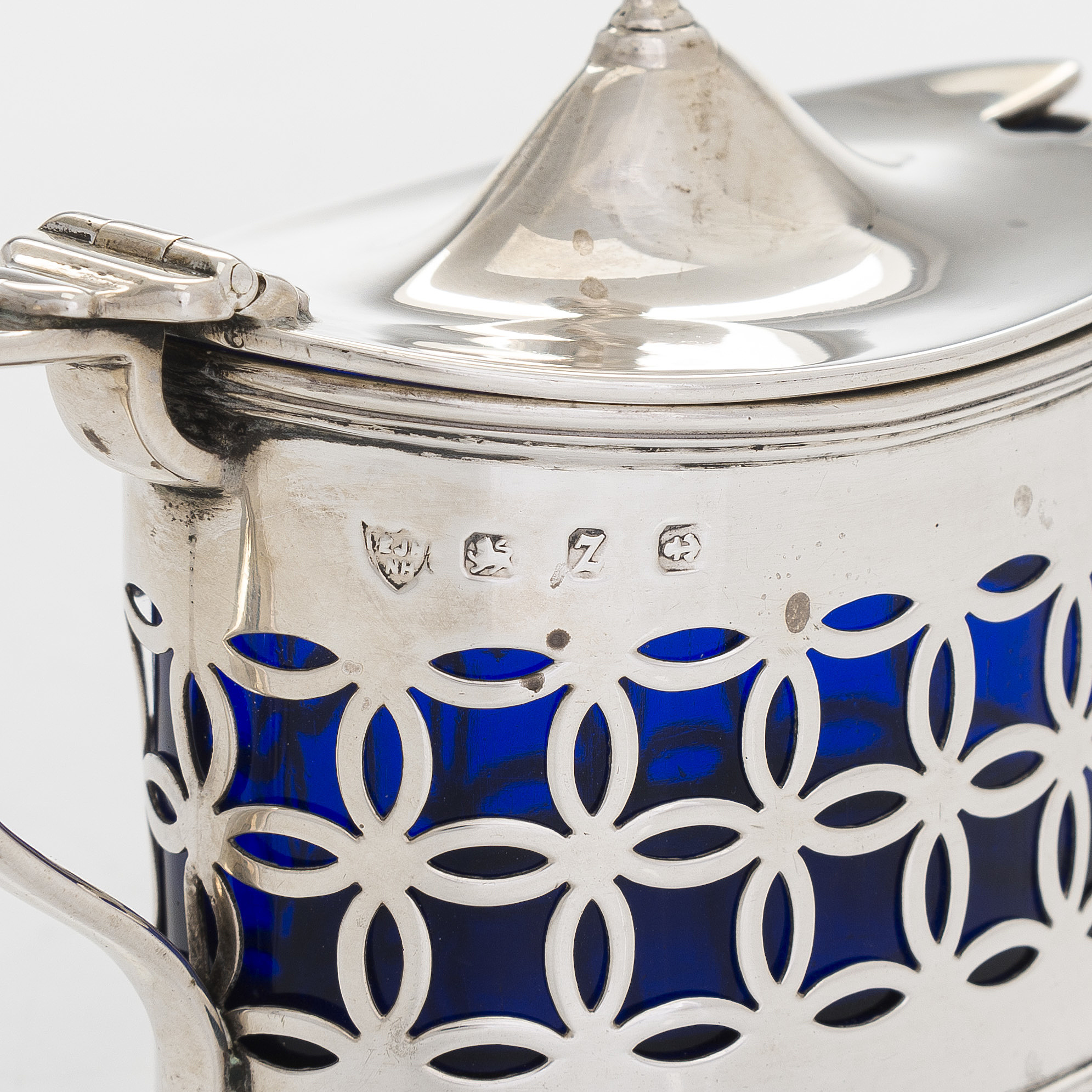 Senapsburk och -sked, saltkar och saltskedar, silver, totalt 11 delar ...