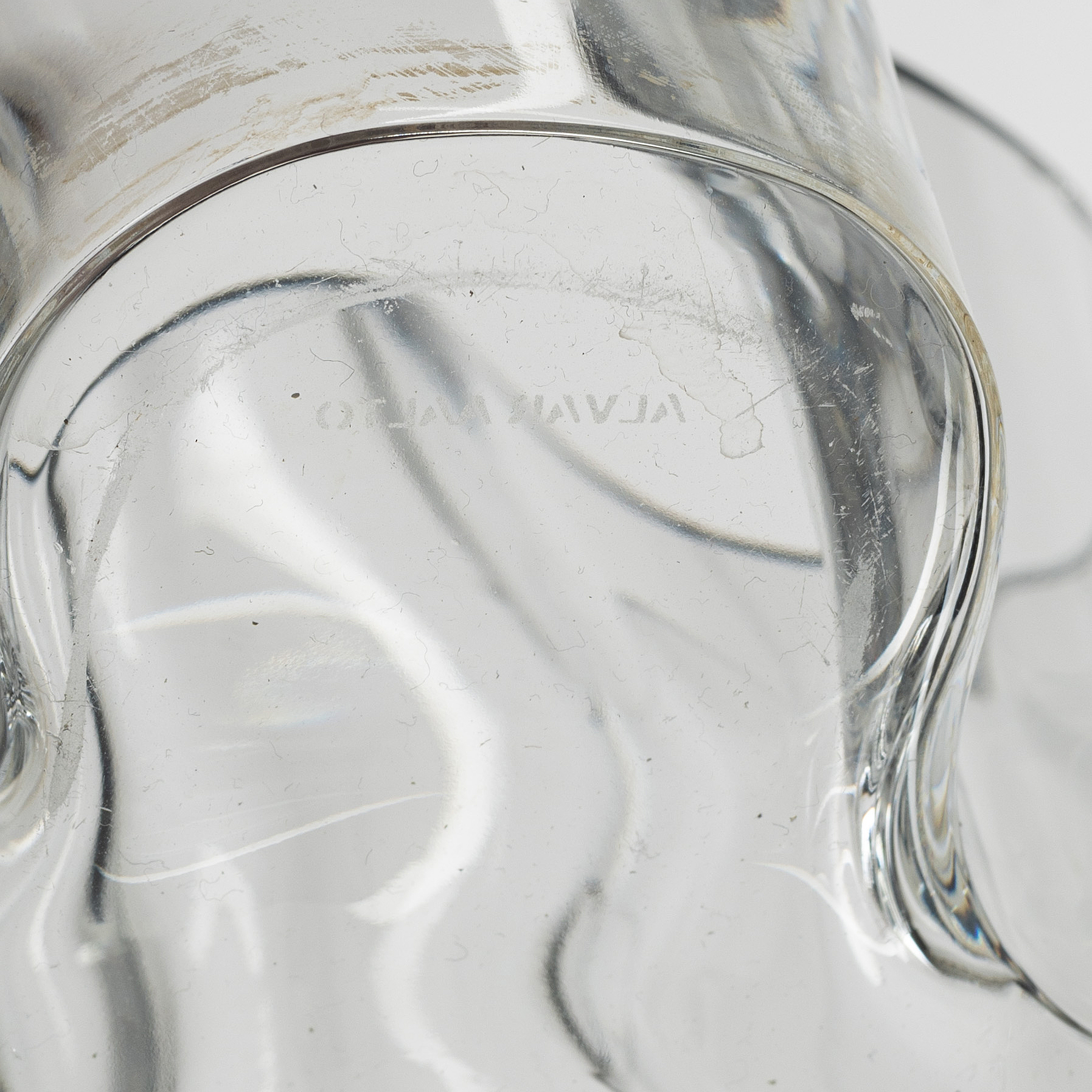 Alvar Aalto, three "Savoy" glass vases, Iittala, Finland. - Bukowskis