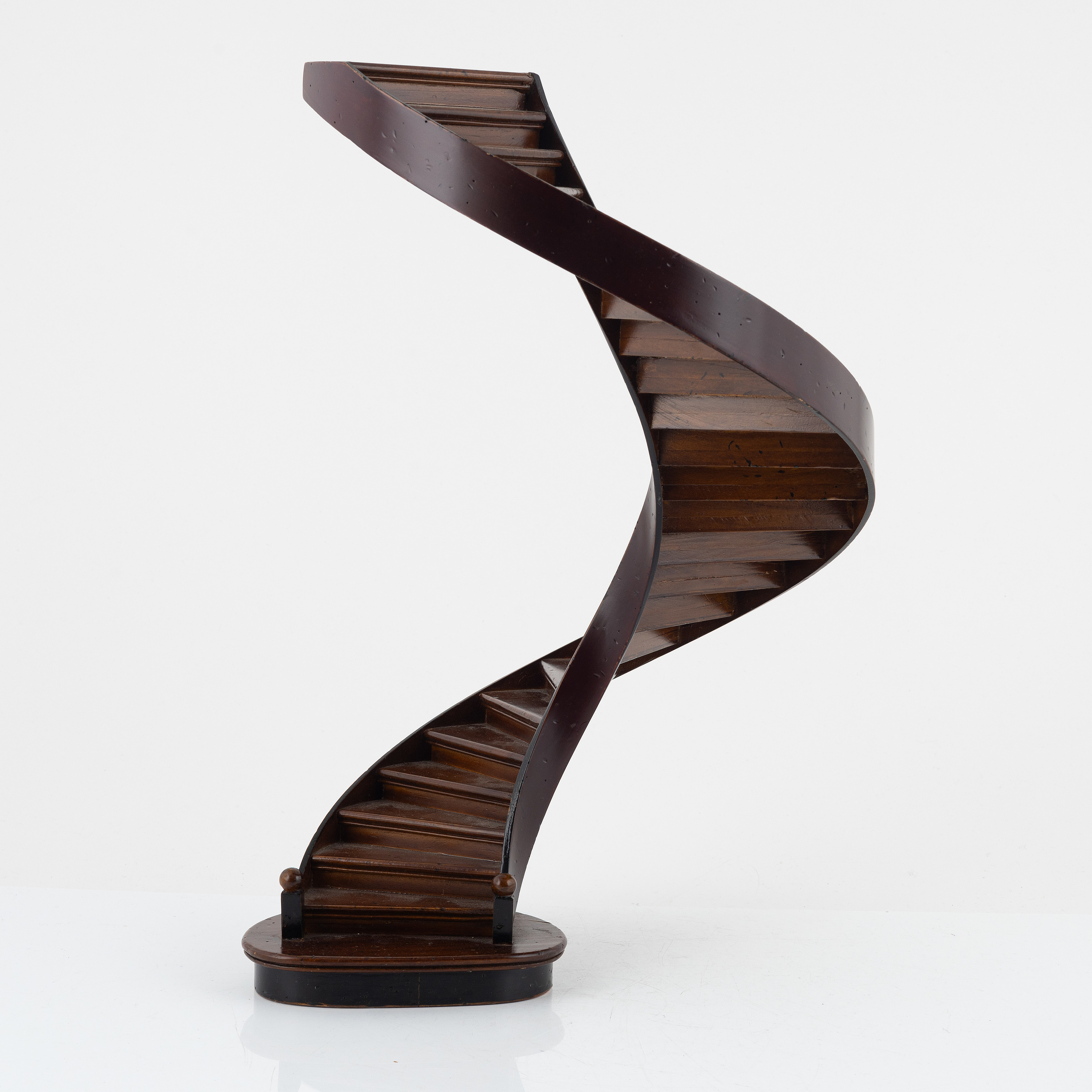 Trappa i miniatyr, märkt Havenfield Hall, England. - Bukowskis