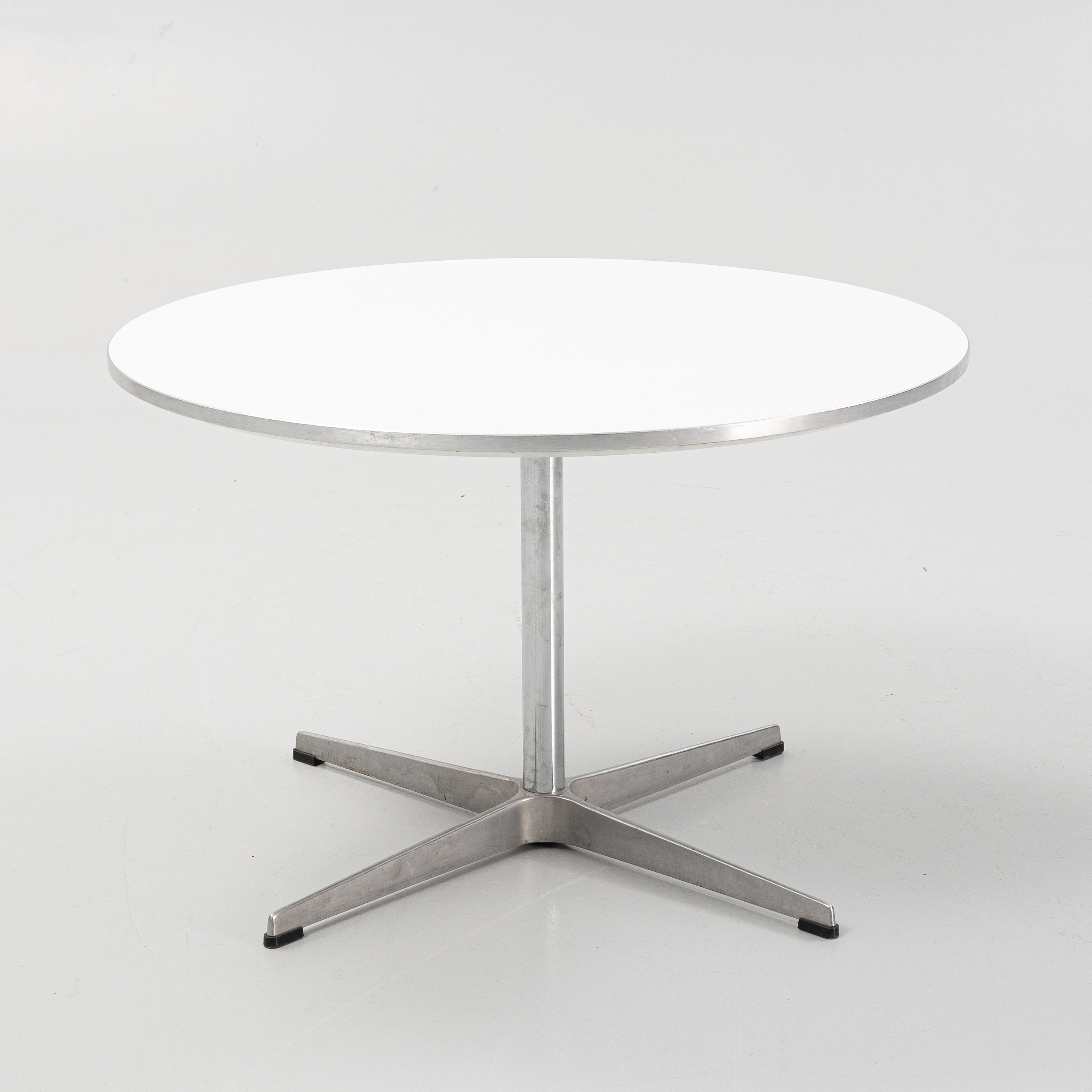 Arne Jacobsen, Bruno Mathsson & Piet Hein, coffee table, model "A222 ...